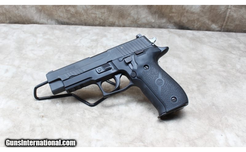 SIG Sauer~P226 Elite~9MM