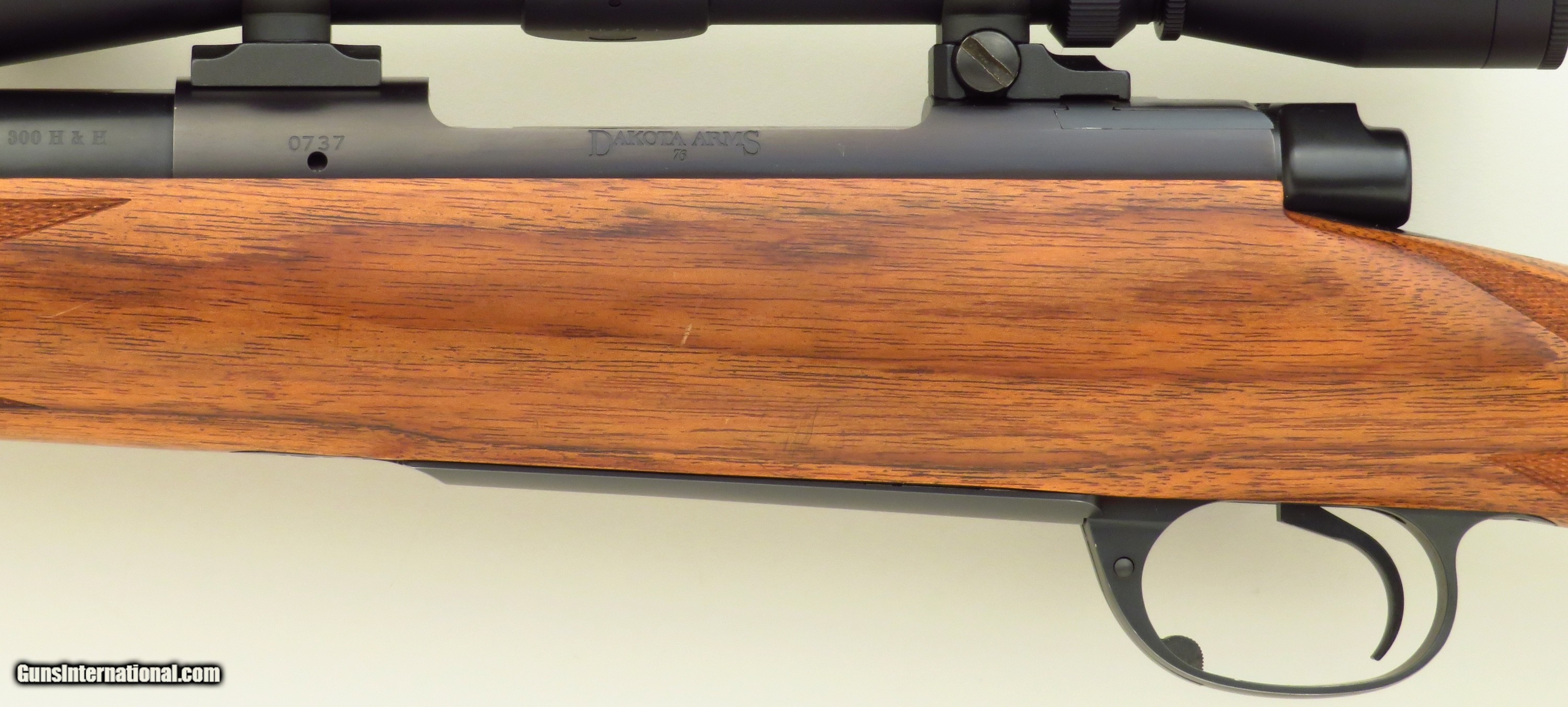Dakota Arms 76 .300 H&H Magnum, Don Allen era, 25-inch, Leupold, 98% ...