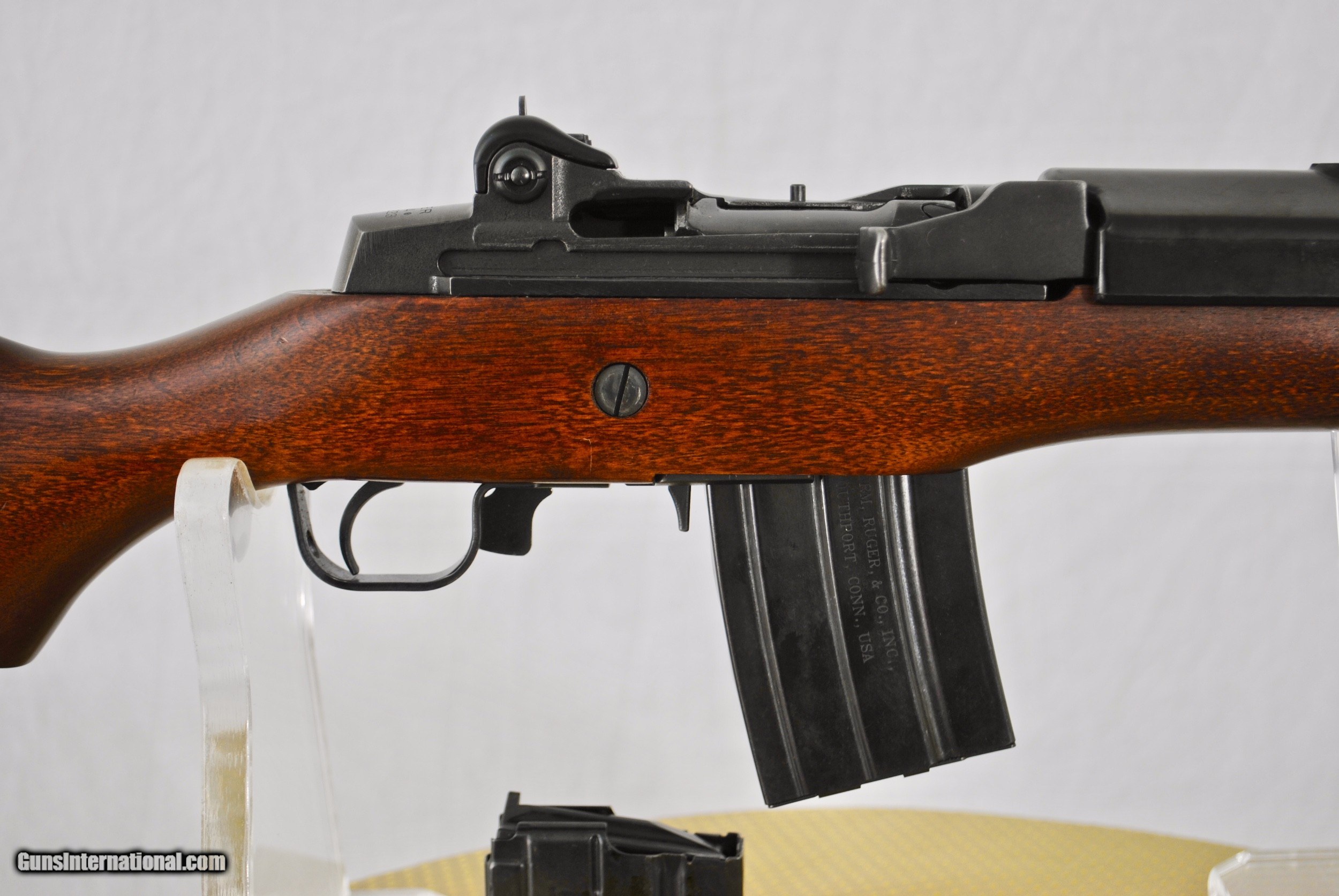 RUGER MINI 14 IN 223 - VINTAGE GUN IN 99% CONDITION