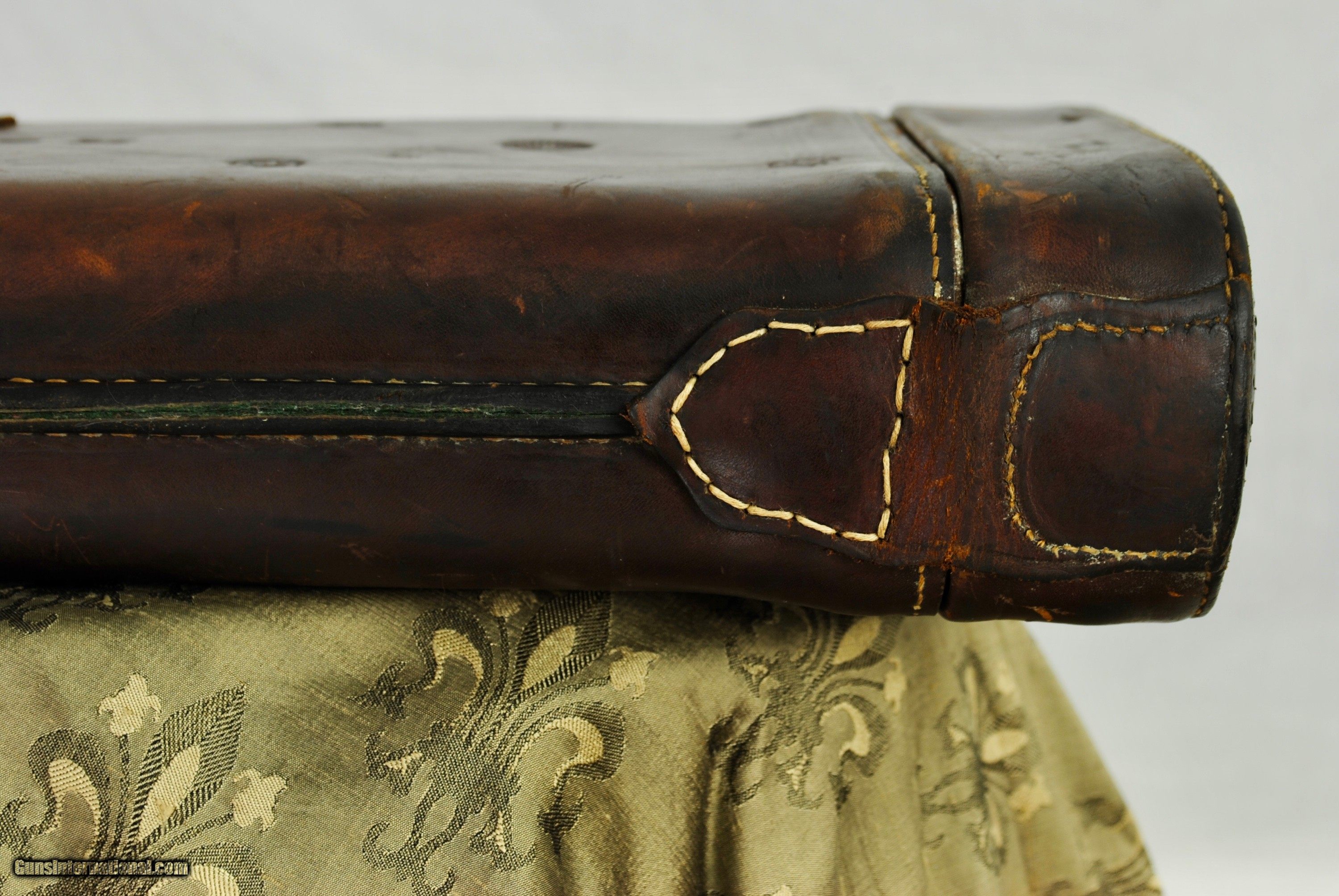 VINTAGE REDHEAD MUTTON CASE FOR SHOTGUN