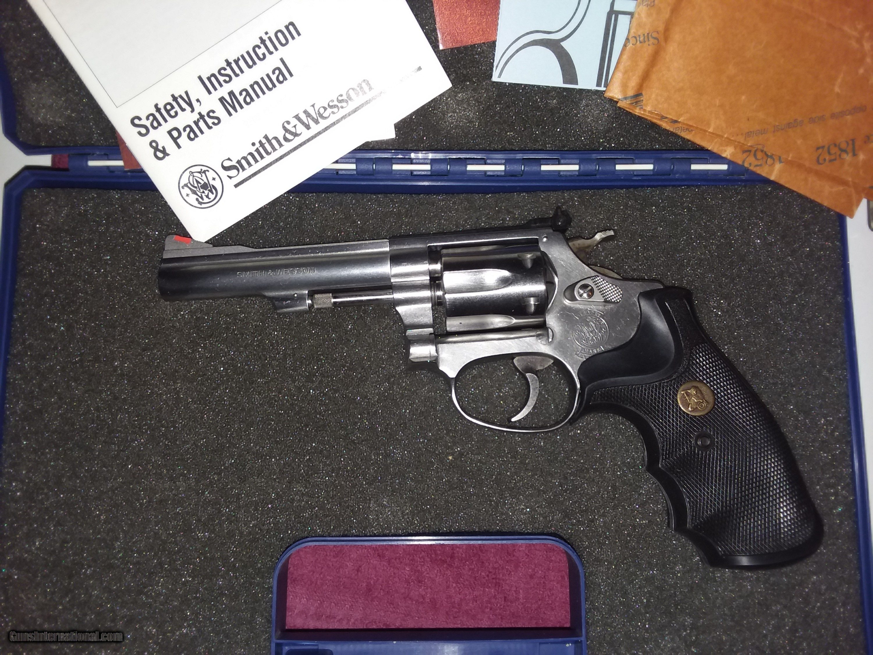 Smith & Wesson 651-1 22 mag