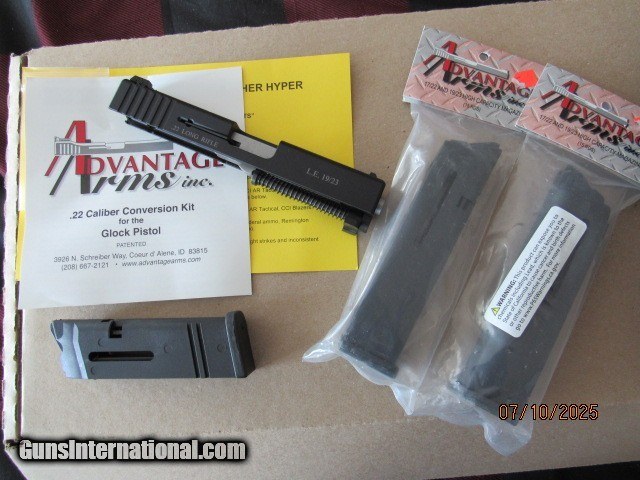 Advantage Arms Conversion Kit .22 LR for Glock 19/23 Gen 3 WITH 3 MAGAZINES