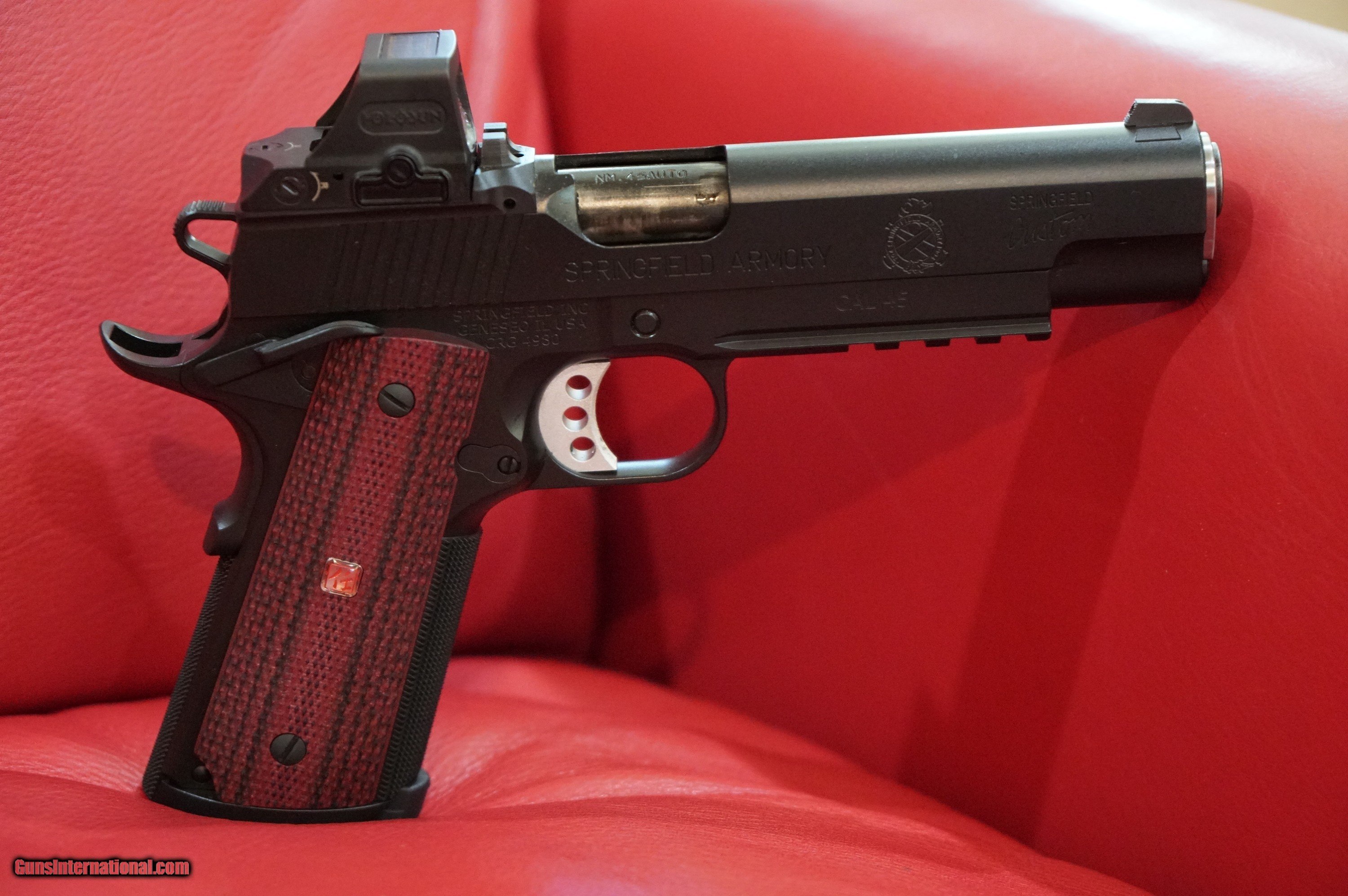 Springfield Armory Custom Shop 1911-A1Professional, LR .45 ACP Springfield Armory Custom Shop 1911-A1Professional, LR .45 ACP