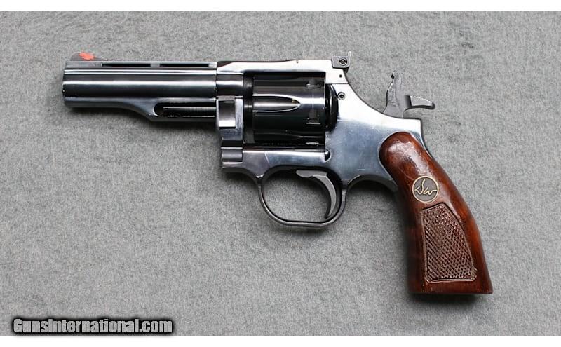 Dan Wesson ~ Model V22 ~ .22 Long Rifle for sale
