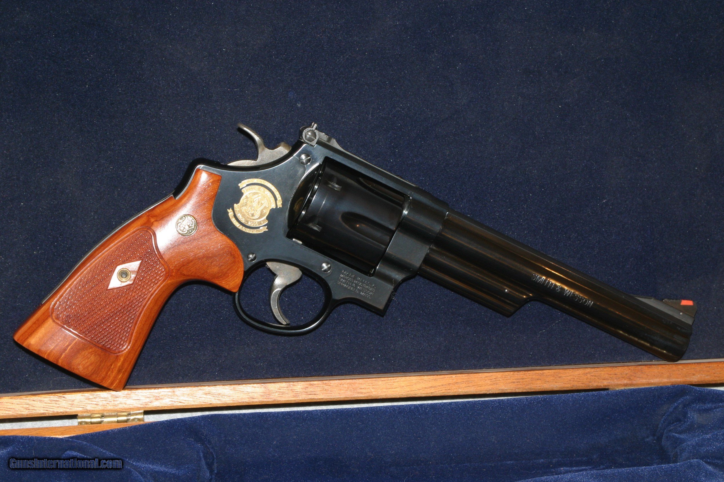 S&W 29-10 50TH ANNIV .44