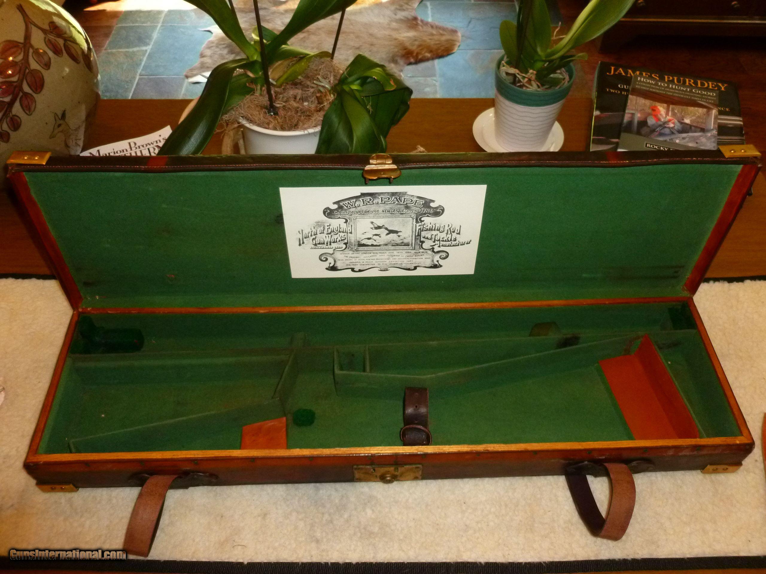 Vintage English Oak And Leather Shotgun Case