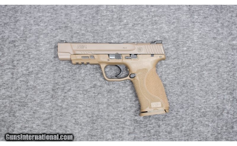 Smith & Wesson ~ M&P 9 2.0 ~ 9mm Luger