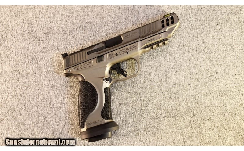 Smith & Wesson ~ Performance Center ~ M&P9 M2.0 Competitor ~ 9mm Smith & Wesson ~ Performance Center ~ M&P9 M2.0 Competitor ~ 9mm