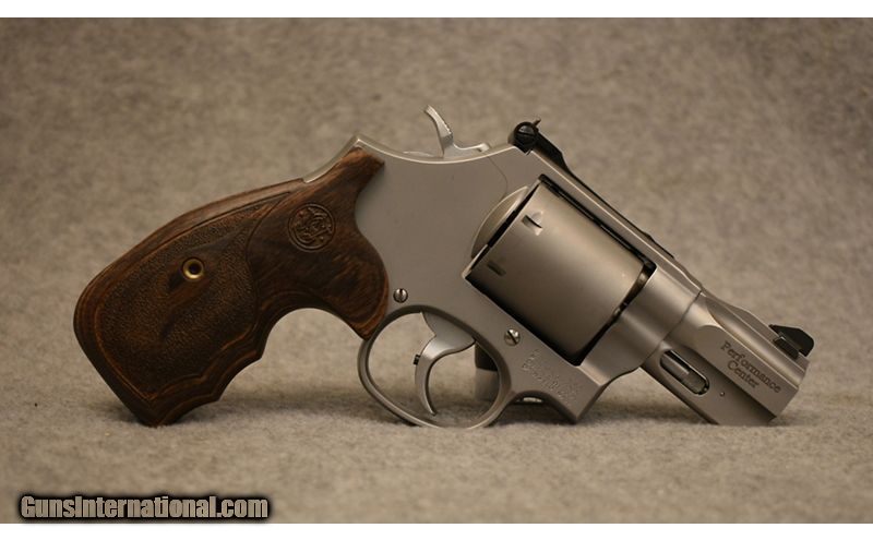 Smith & Wesson ~ 686-6 ~ Performance Center ~ .357 Magnum