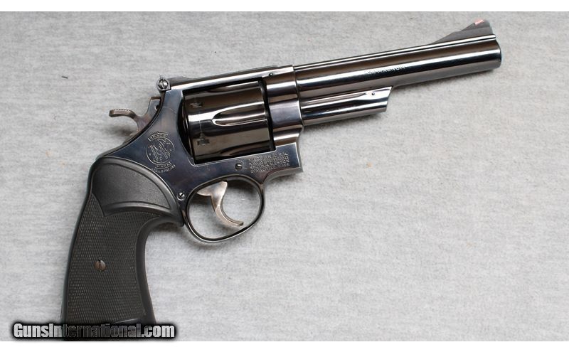 Smith & Wesson ~ 29-2 ~ .44 Mag