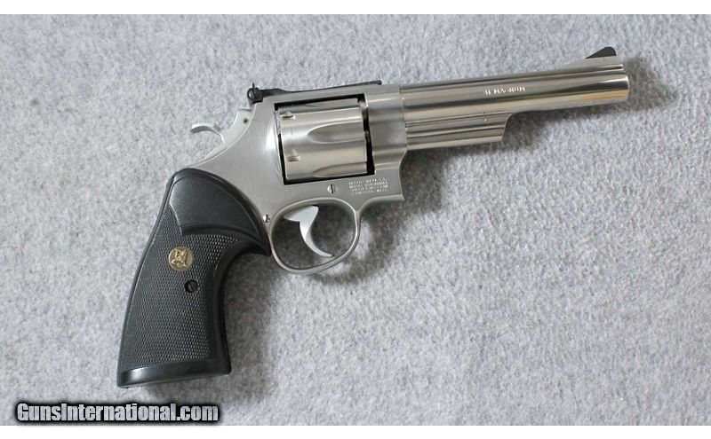 Smith & Wesson ~ Model 657-1 Blued 6 inch ~ .41 Mag.