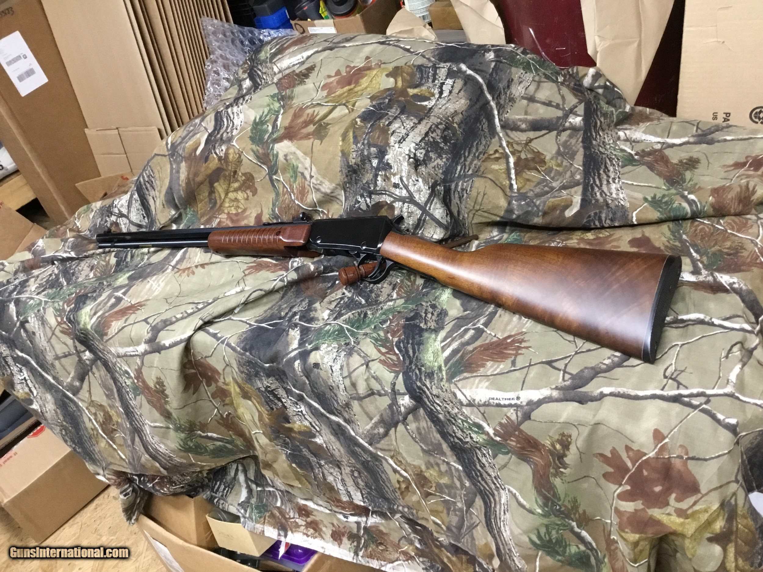 NIB HENRY 22 MAG Pump Rifle , Octagon Barrel