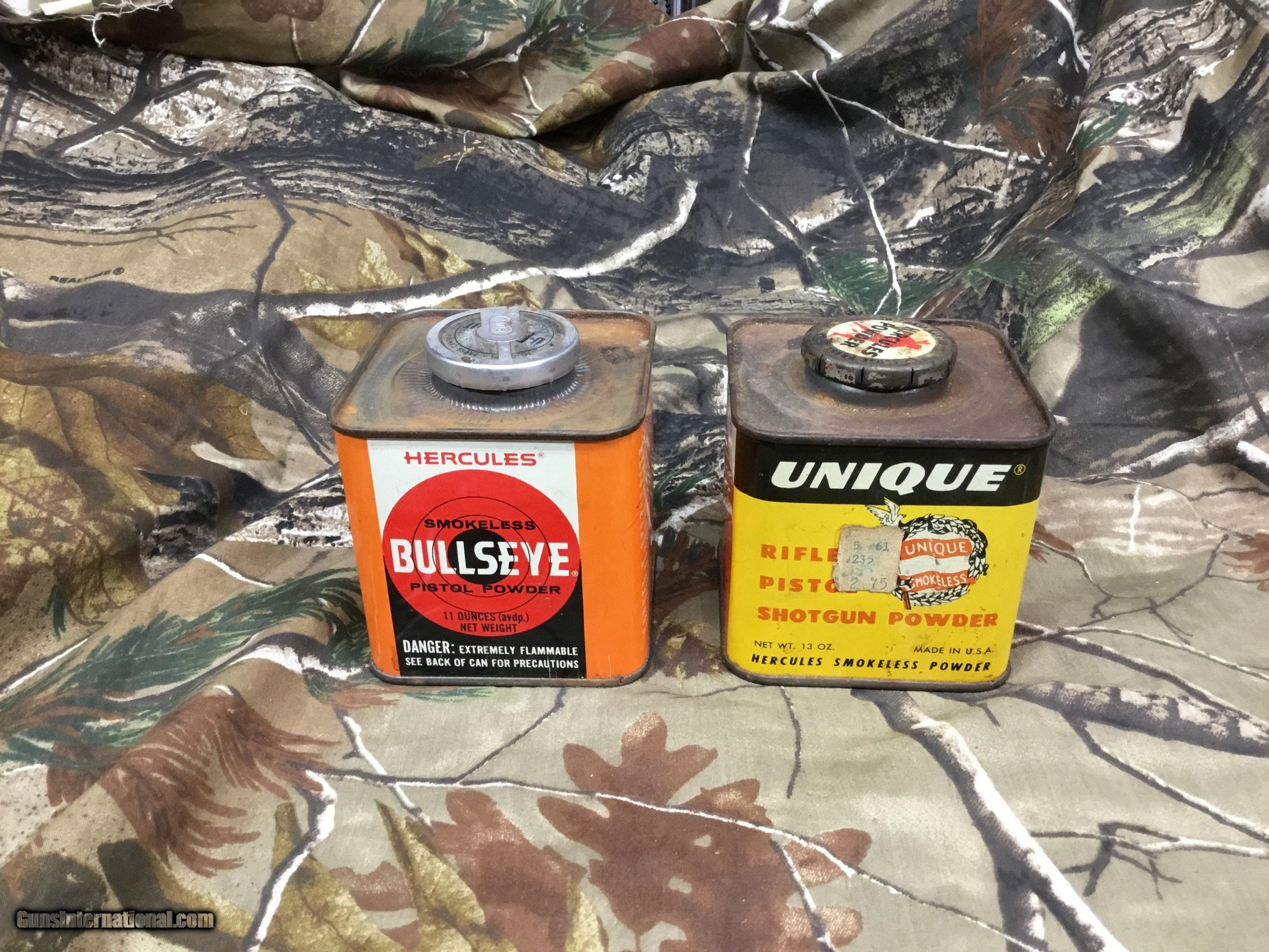 NEVER OPENED VINTAGE CAN OF BULLSEYE PISTOL POWDER