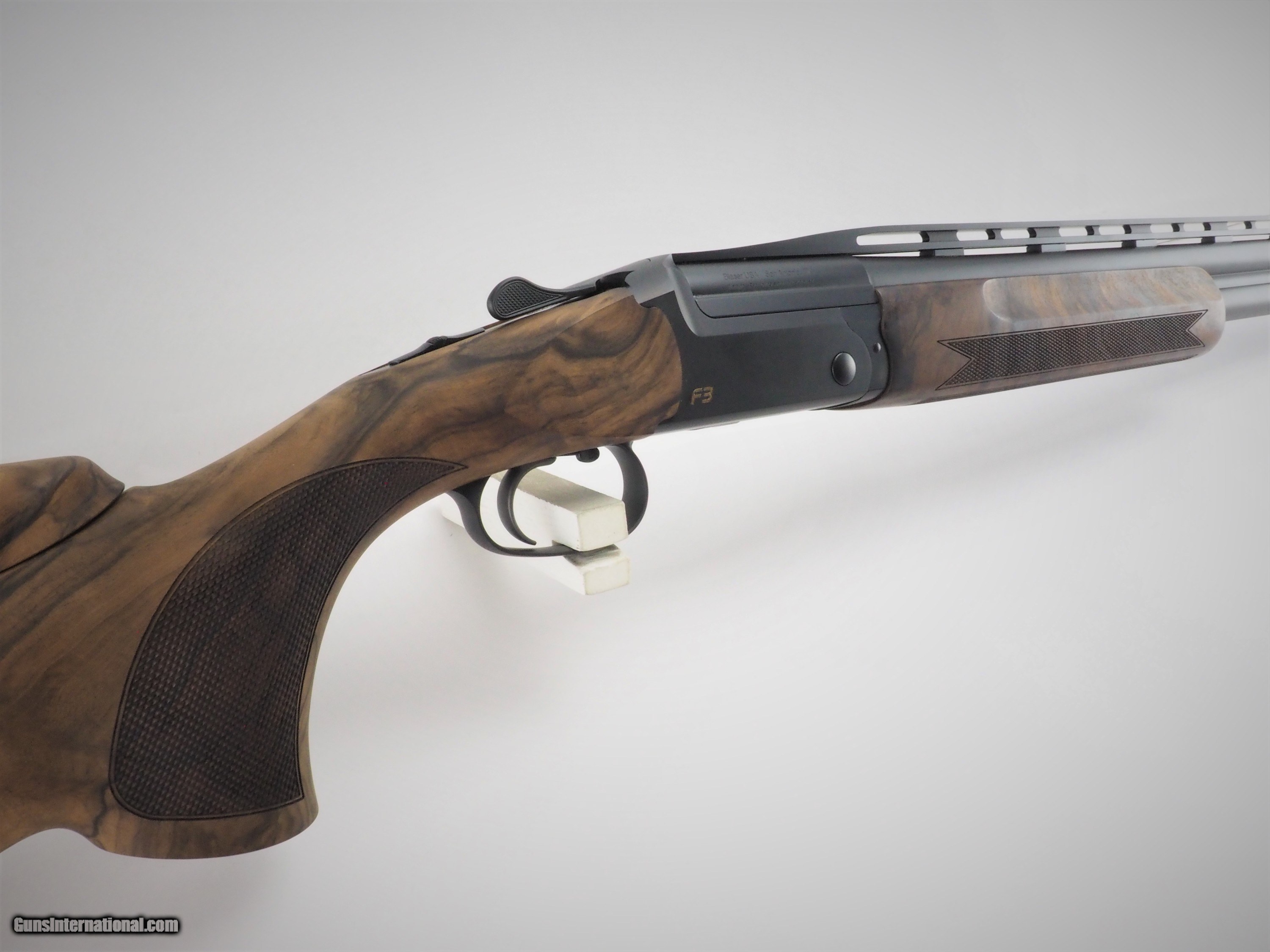 Blaser F3 Standard Std Vantage - 12ga/32" - Wood Grade 8 - New - RH