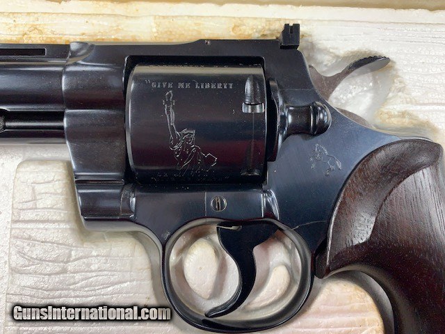 Colt Python .357 Bicentennial 1776-1976 - unfired