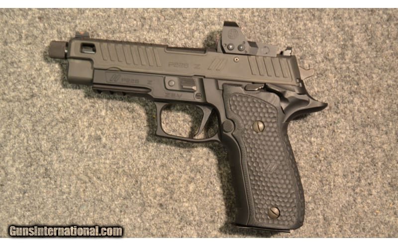 Sig Sauer ~ P226 Z ~ 9mm Luger