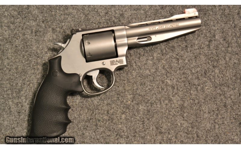 Smith & Wesson ~ 686-6 Performance Center ~ .357 Magnum