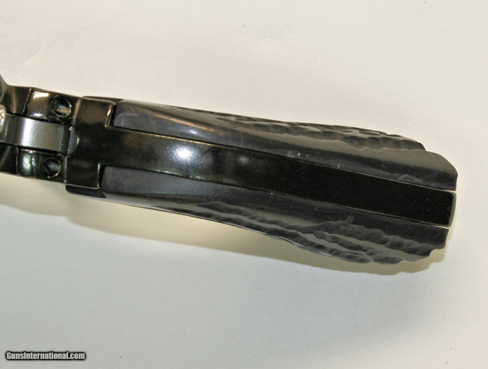 Heritage Rough Rider SA Revolver Imitation Jigged Buffalo Horn Grips ...