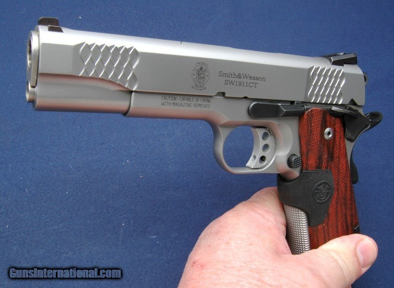 Minty S&W 1911 w/ red laser