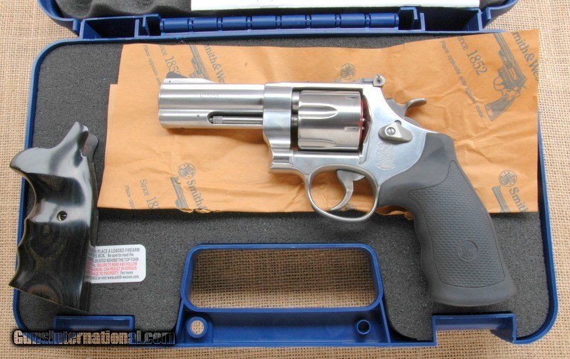 Excellent used S&W 610-3 in the box
