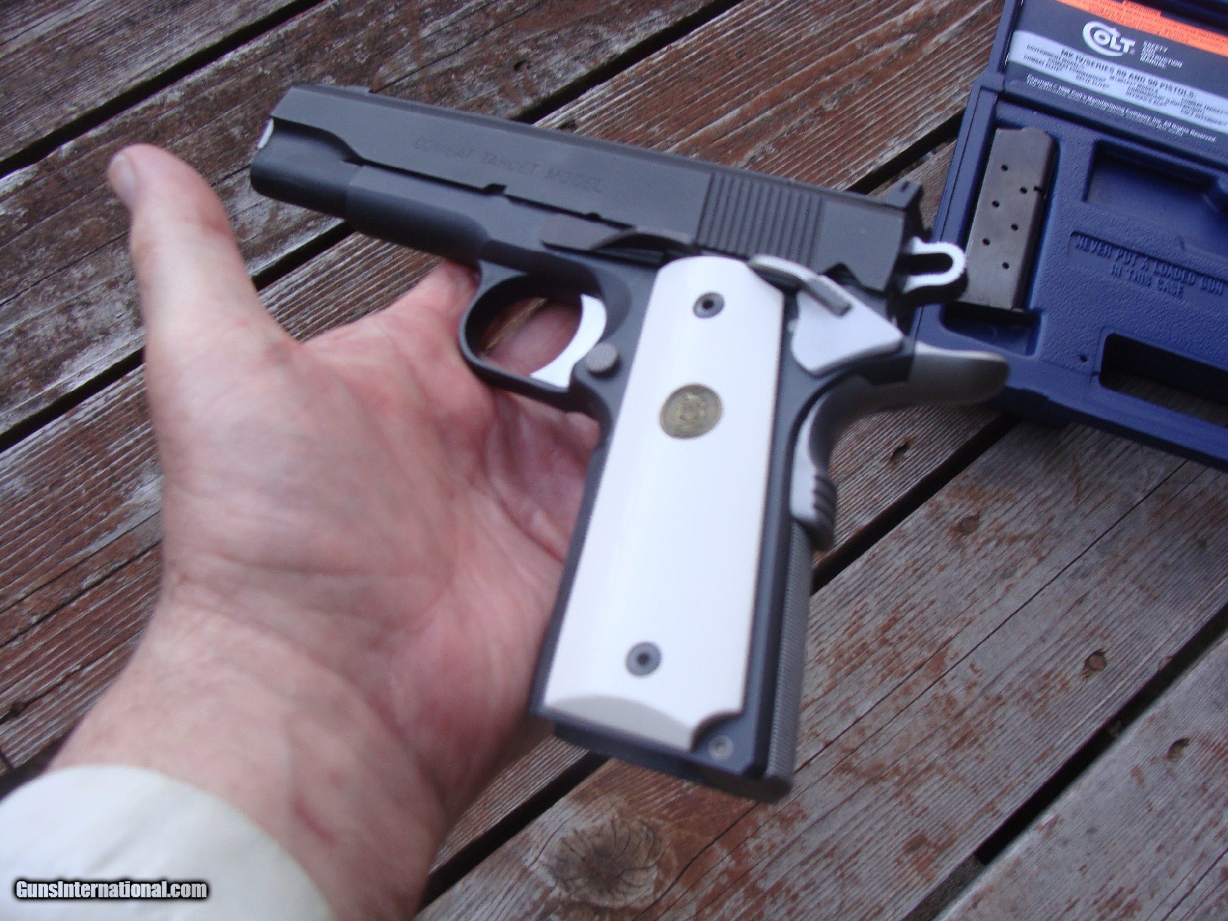 Colt 1911 Combat Target Model 400 Corbon Beauty As New