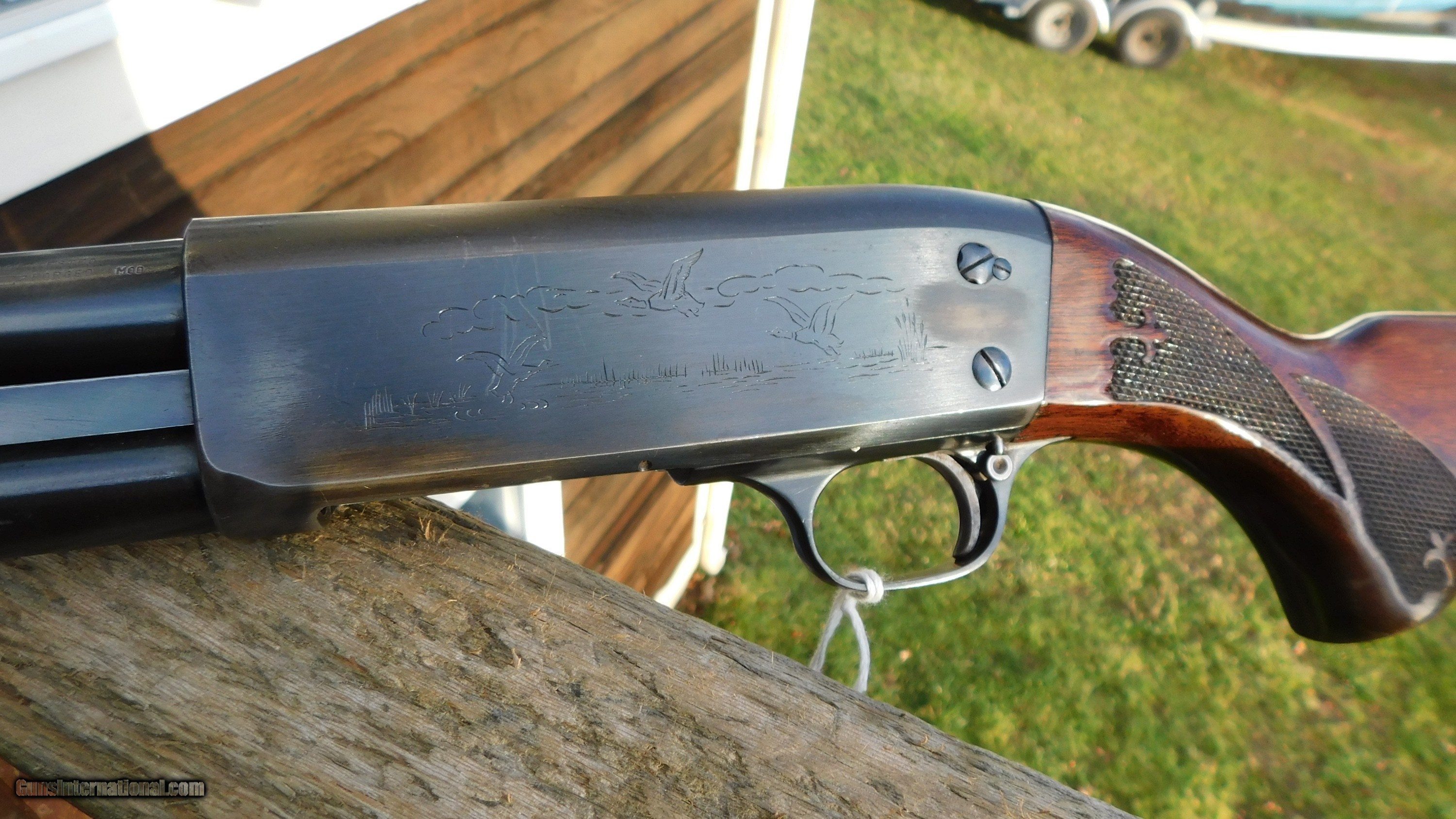 Ithaca Model 37 16 ga 1966 RARE RARE IN CORRECT VINTAGE LOU SMITH BOX