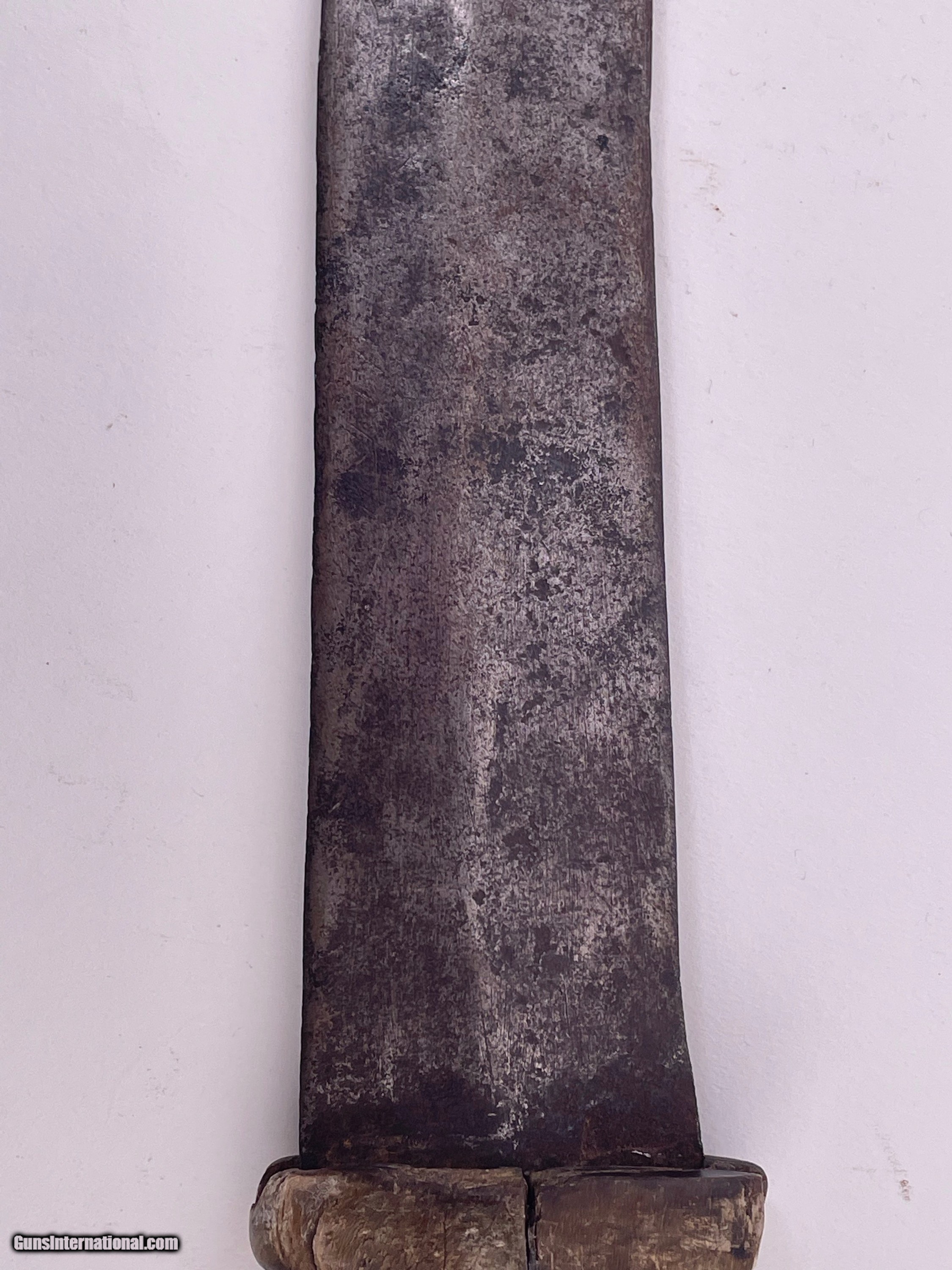 Middle Eastern Short Sword With Horn Grip