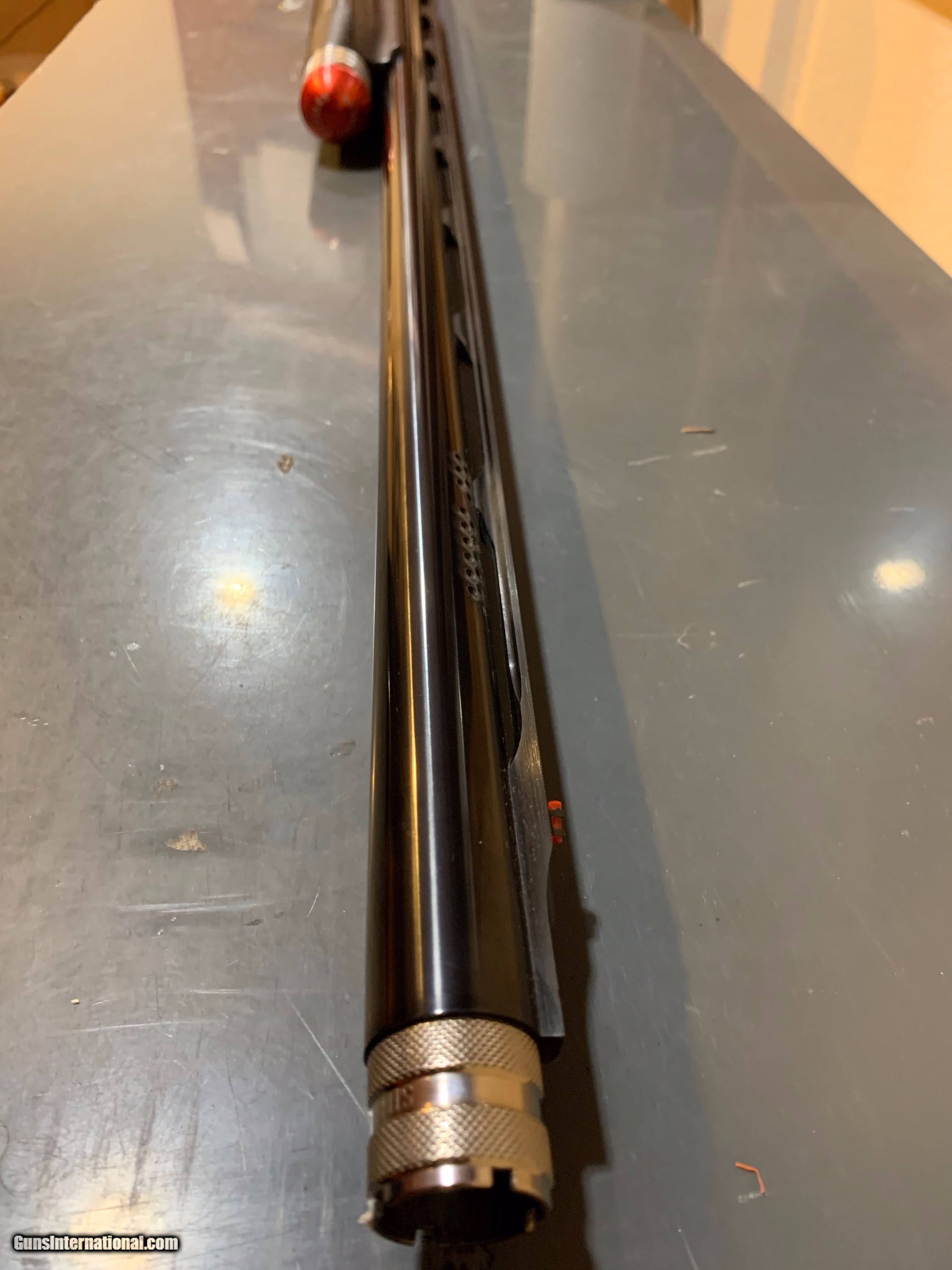 Benelli Super sport Performance Shop shot gun, almost new, shot 4 boxes ...