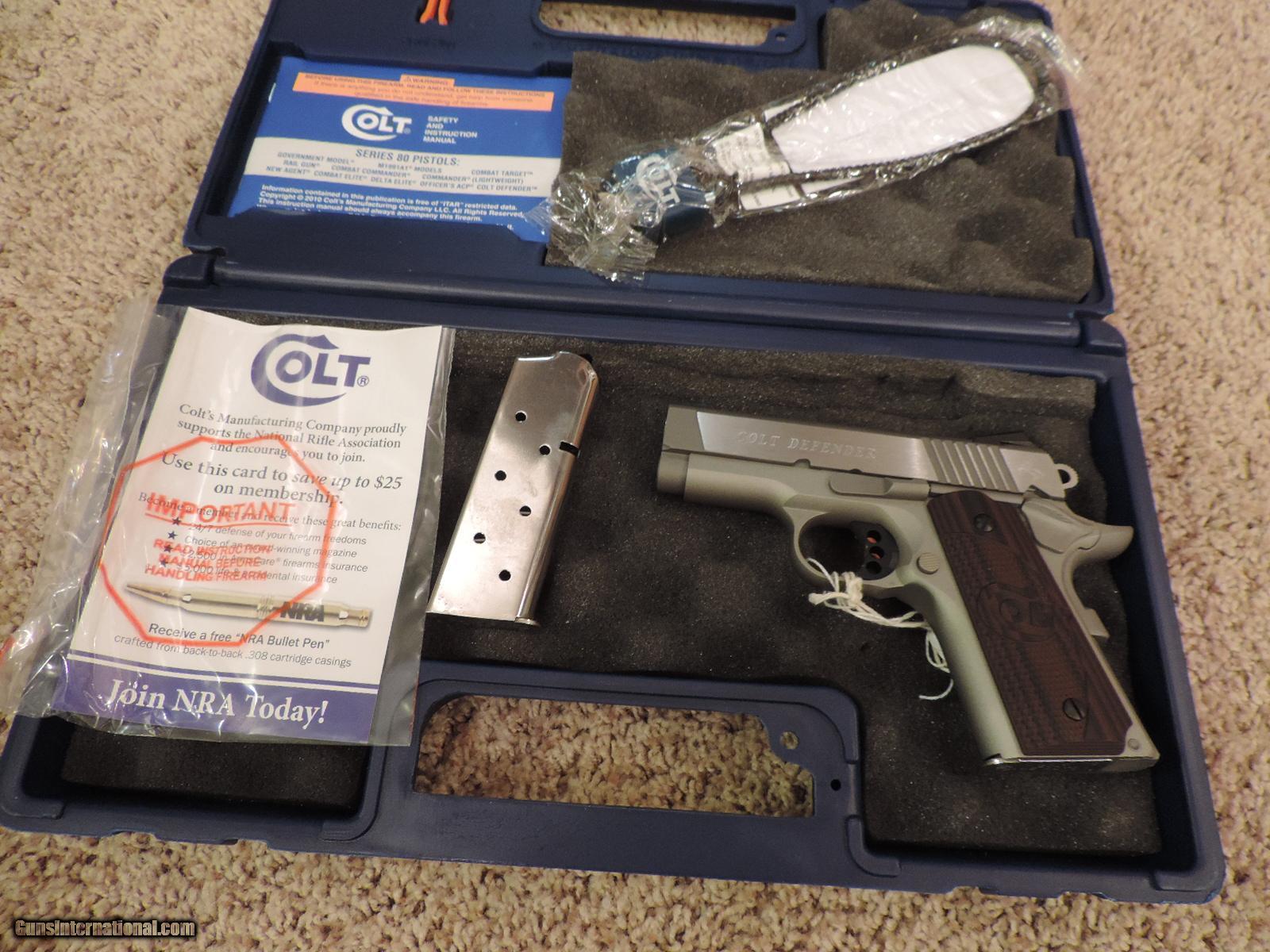 COLT DEFENDER STAINLESS STEEL