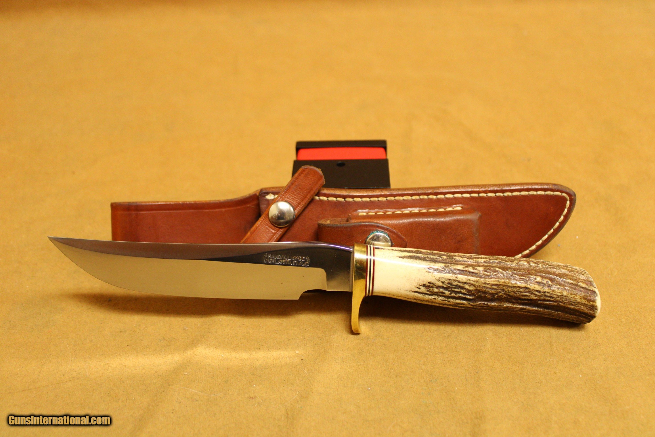 Randall Model 3-6 Hunter (Stag Handle, Carbon Steel, 6-inch Blade)