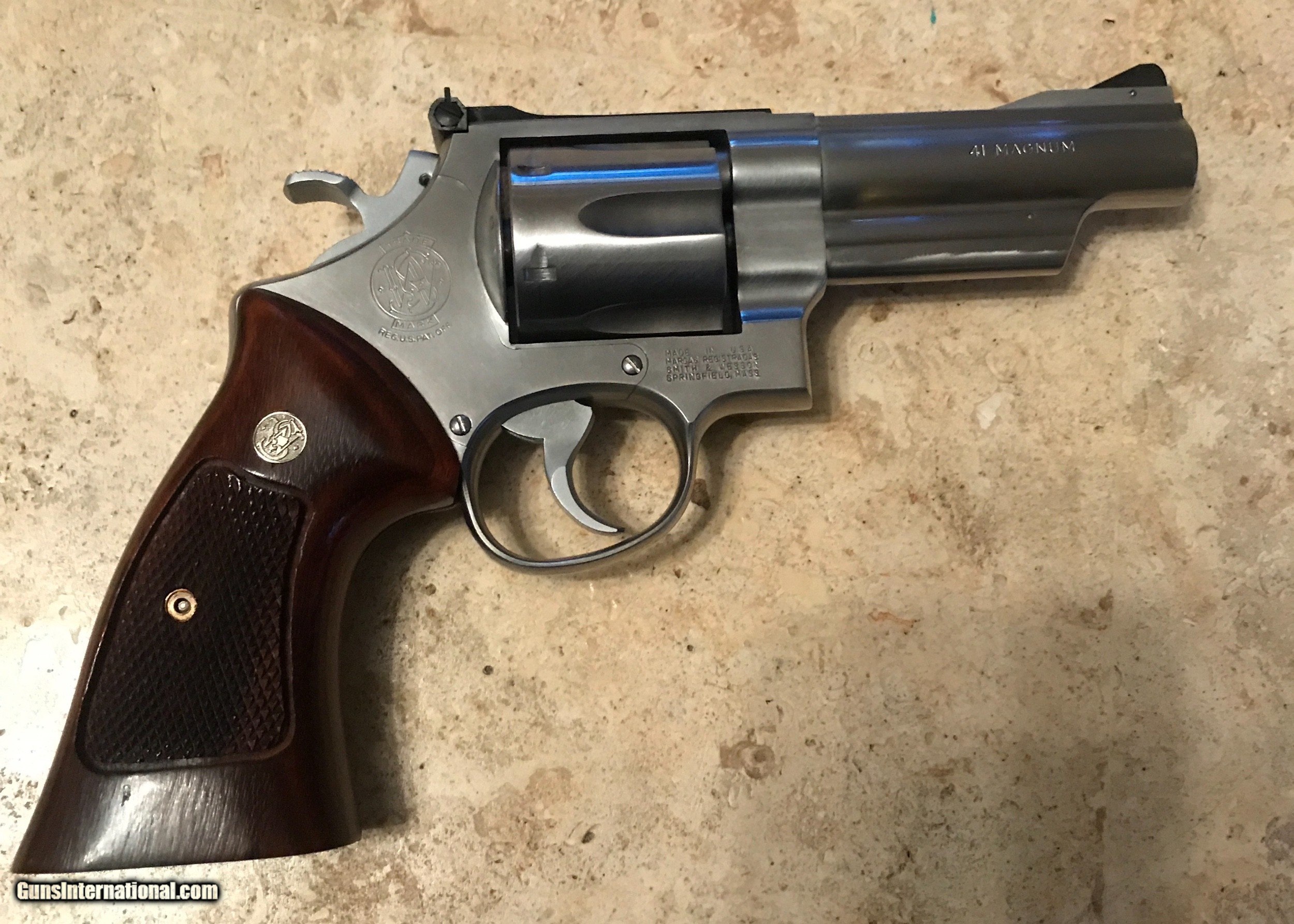 Smith and Wesson 657 (4 in, no dash, rare!)