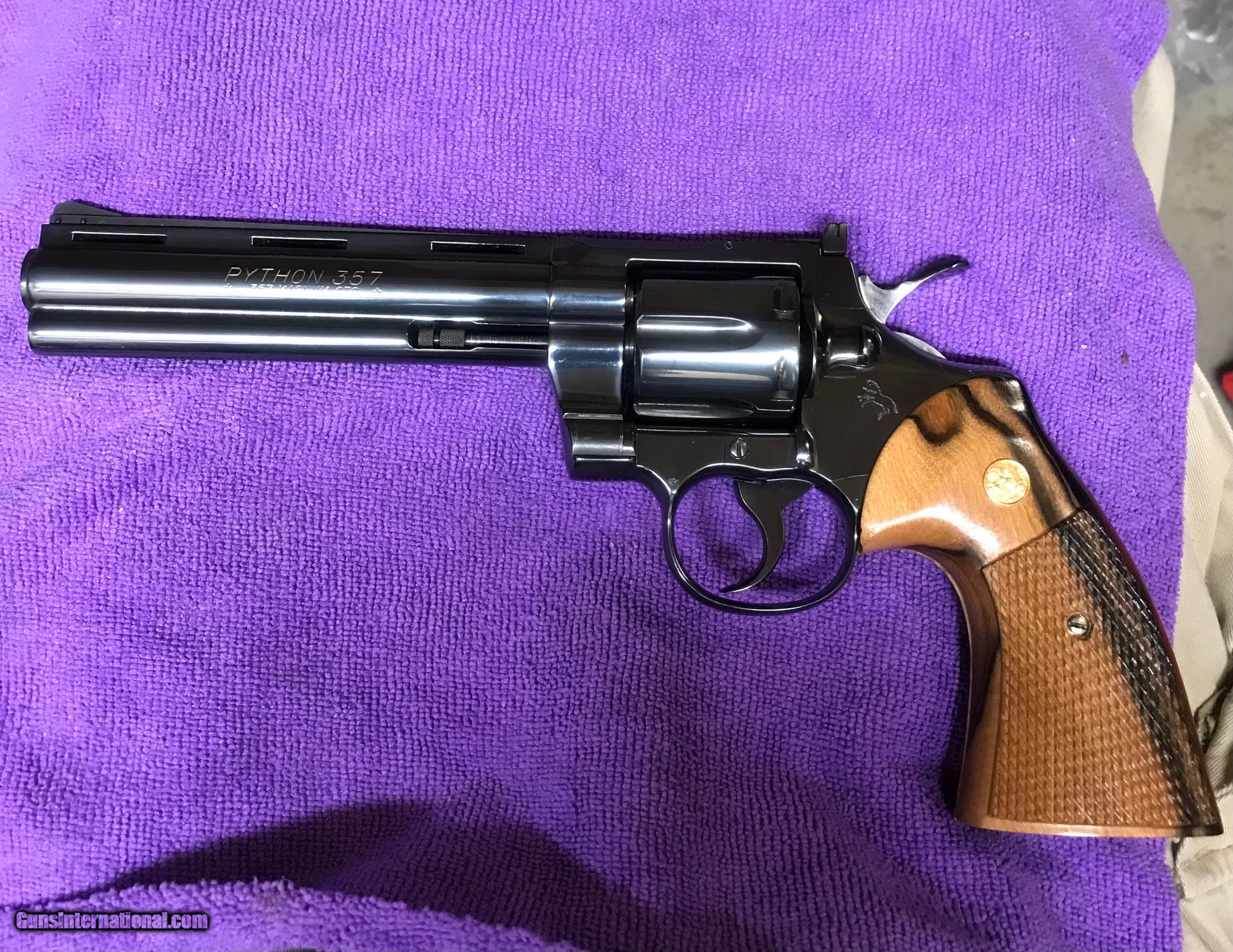 Colt Python (6 in, blue, 1975)