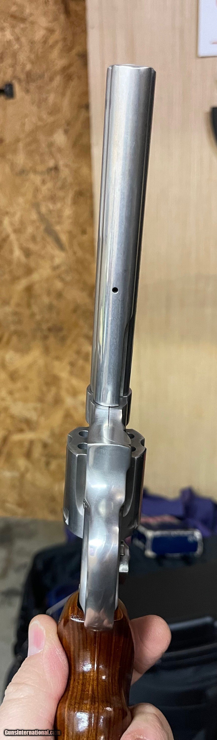 Smith and Wesson 617 (6 in, combats)