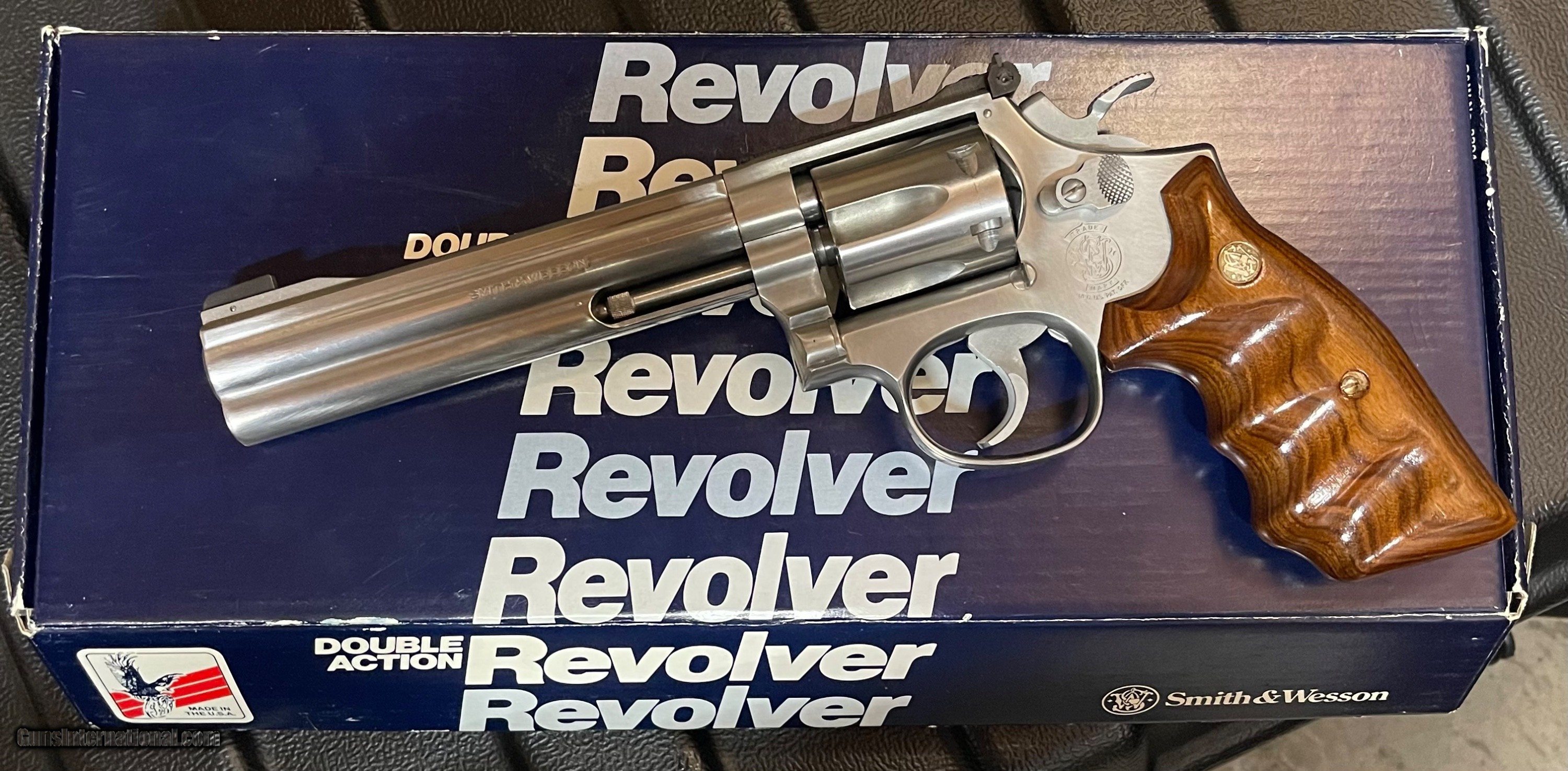 Smith and Wesson 617 (6 in, combats)