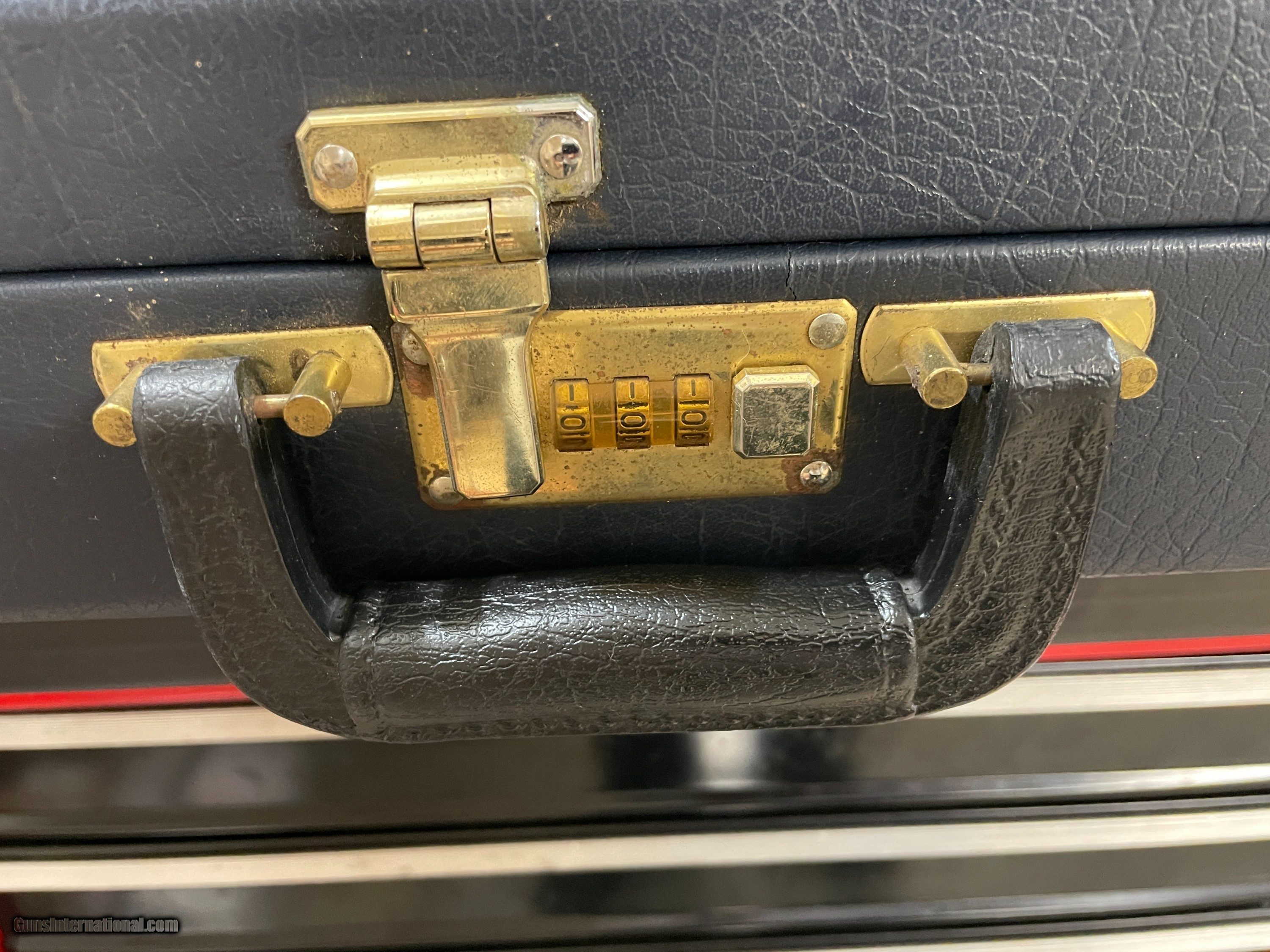 Vintage 80's Weatherby Rifle Case for sale