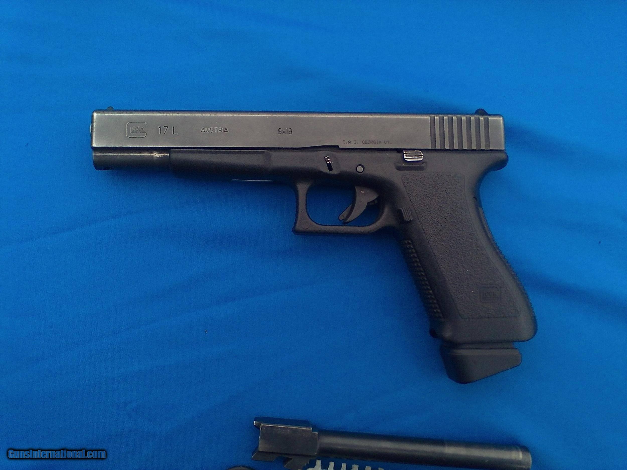 Glock 17L Brigada Antiterorista w/box & extra new barrel
