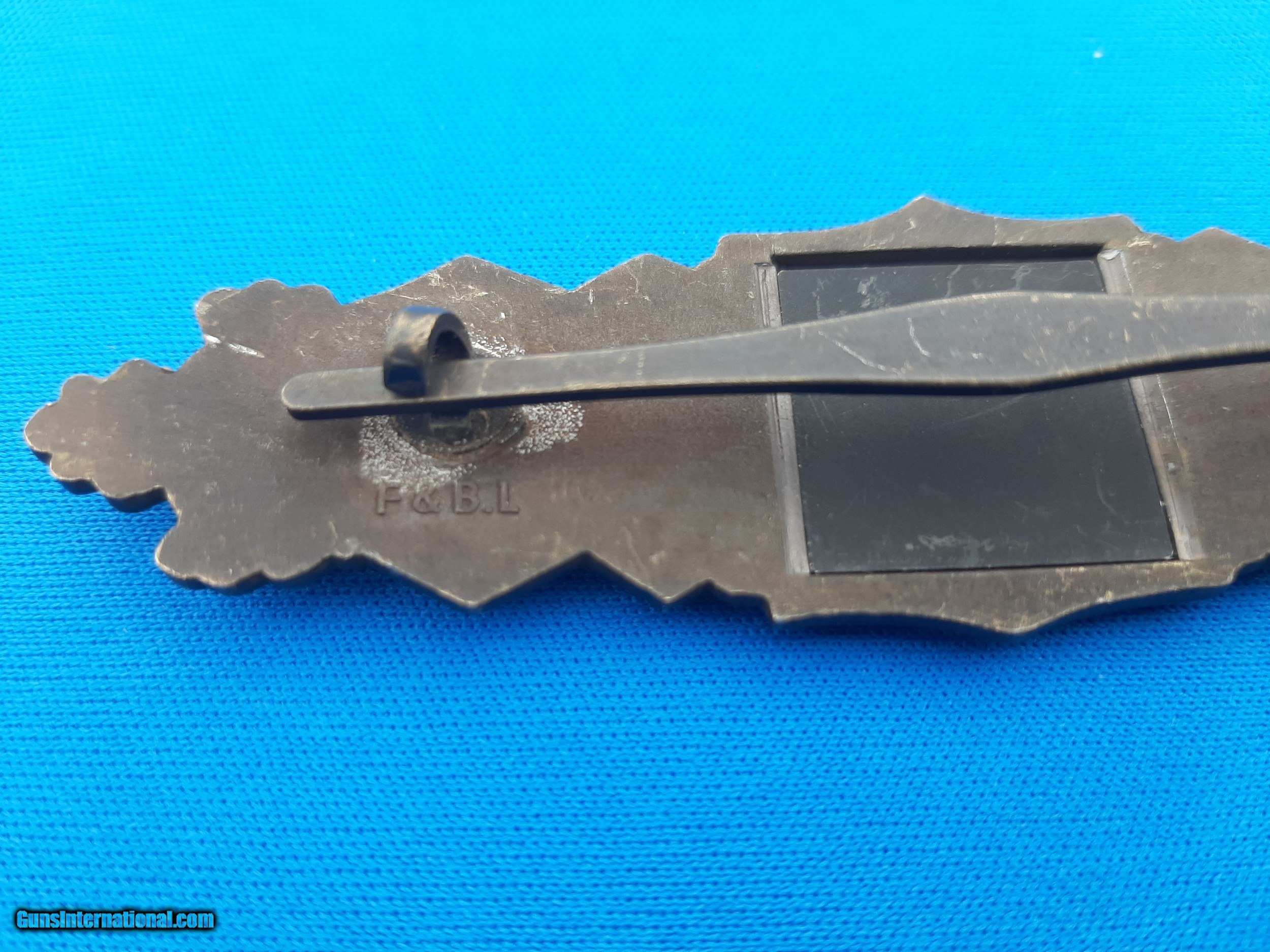 German WW2 Close Combat Clasp Maker F.&B.L.