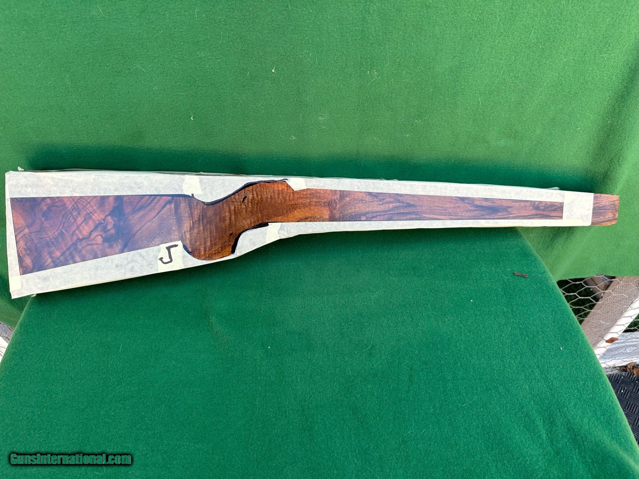 Gun Stock Exhibition grade, claro walnut, beautiful colors and figure