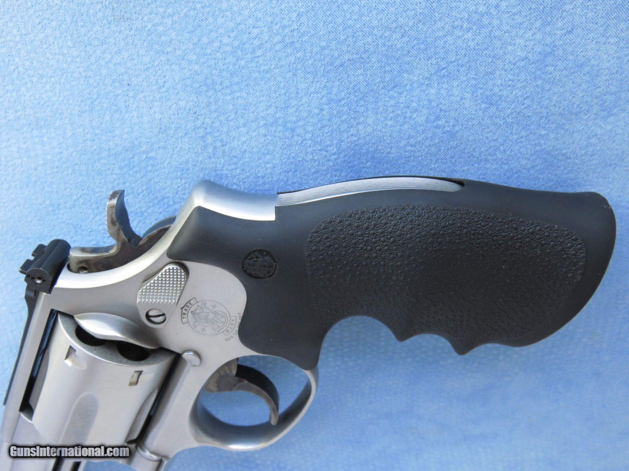 Smith & Wesson Model 686 Distinguished Combat Magnum Power Port, Cal ...