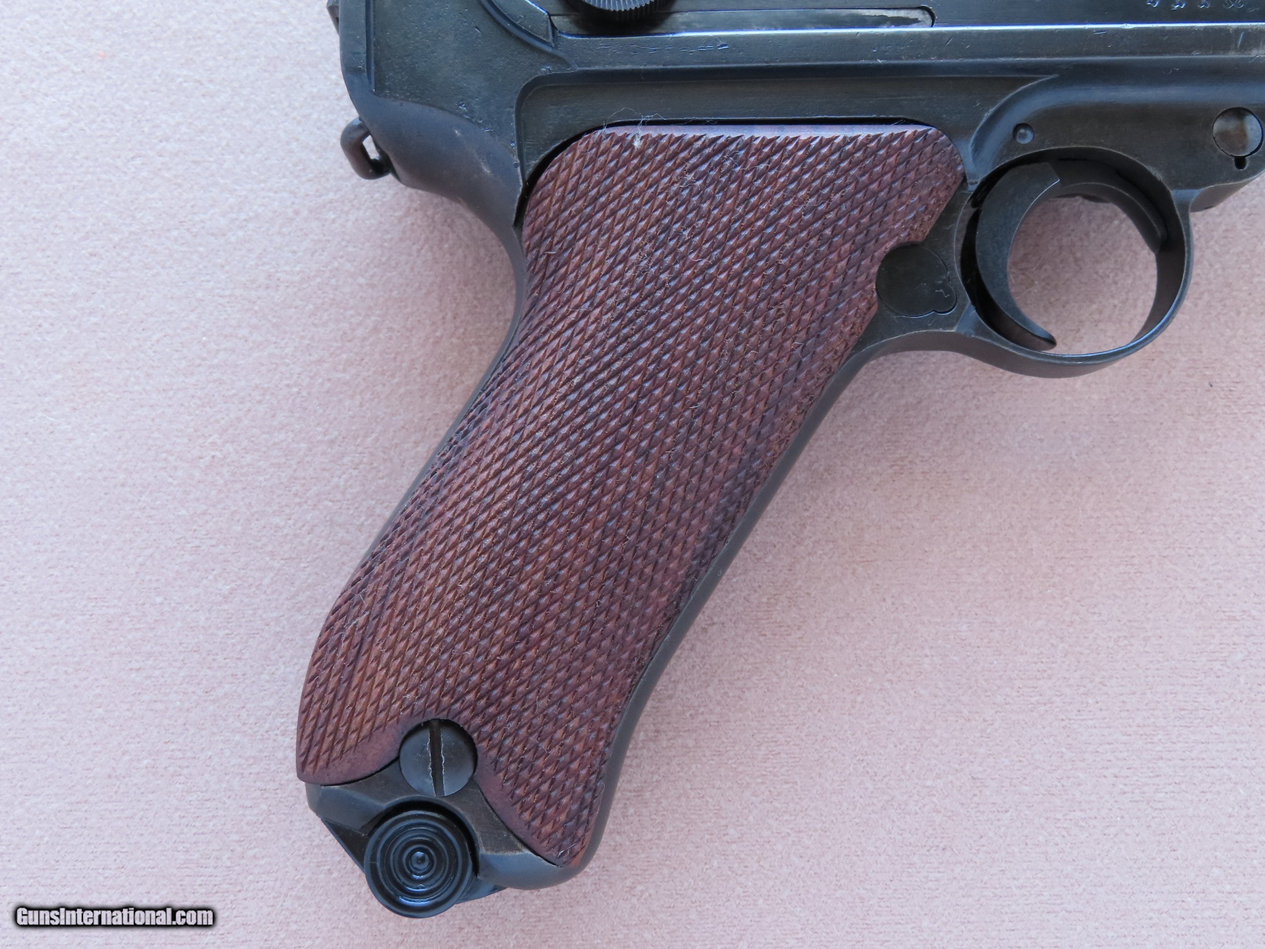 WW2 Russian-Capture Luger Pistol in 9mm Luger ** Good Shooter!