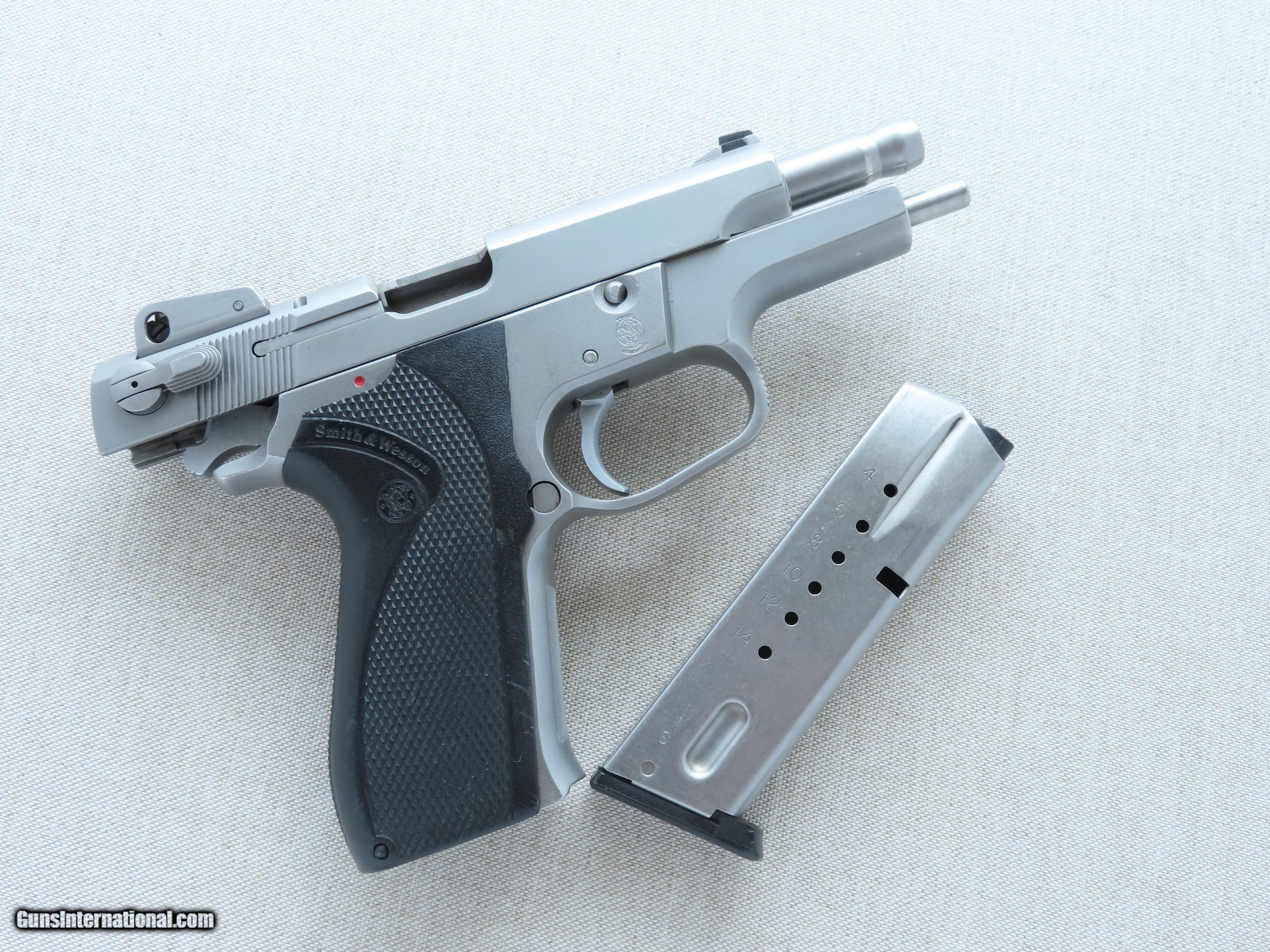 1990 Vintage Smith & Wesson Model 5906 Stainless 9mm Pistol ** Time ...