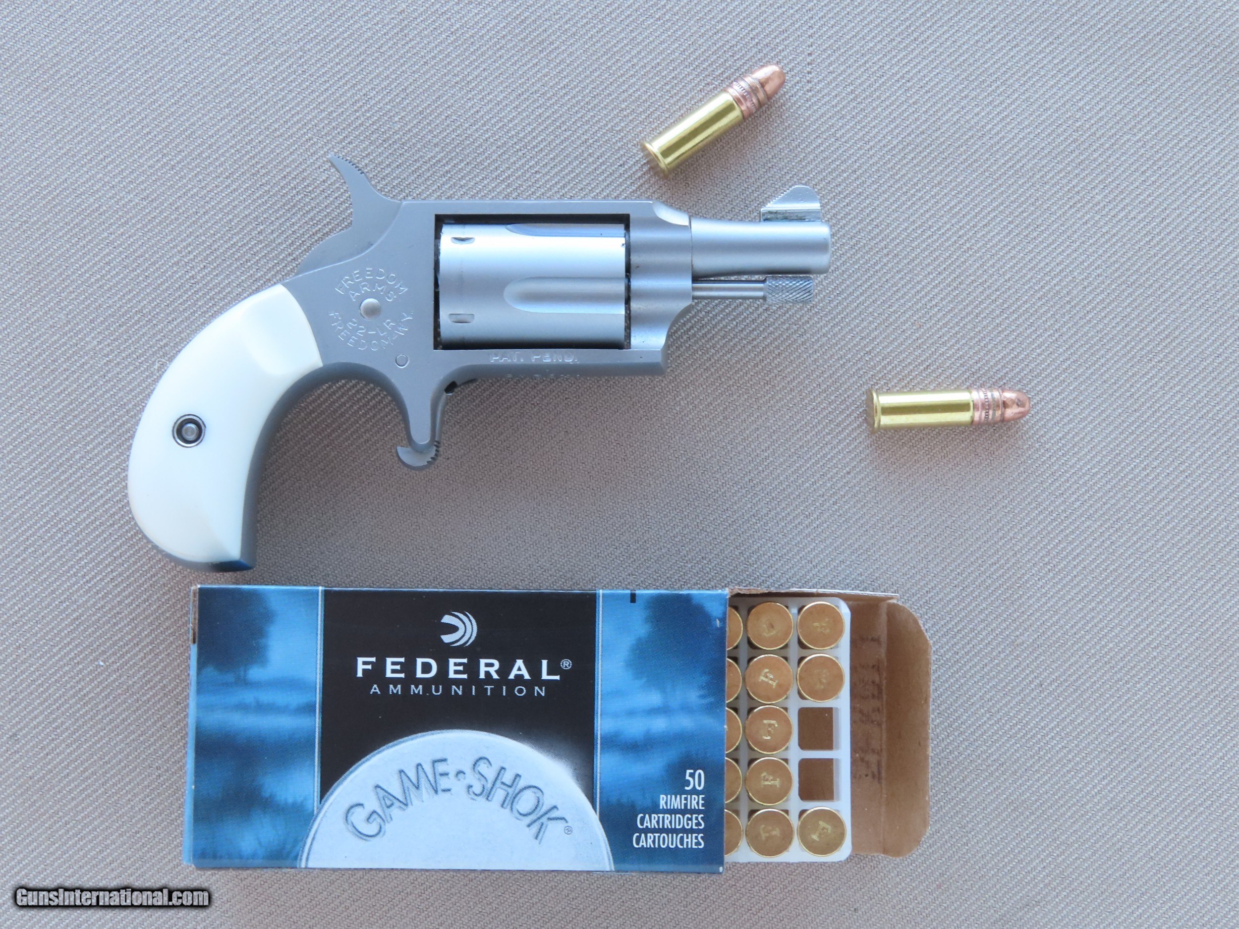 Vintage Freedom Arms Casull .22LR Mini Revolver w/ Hard Case, Belt ...