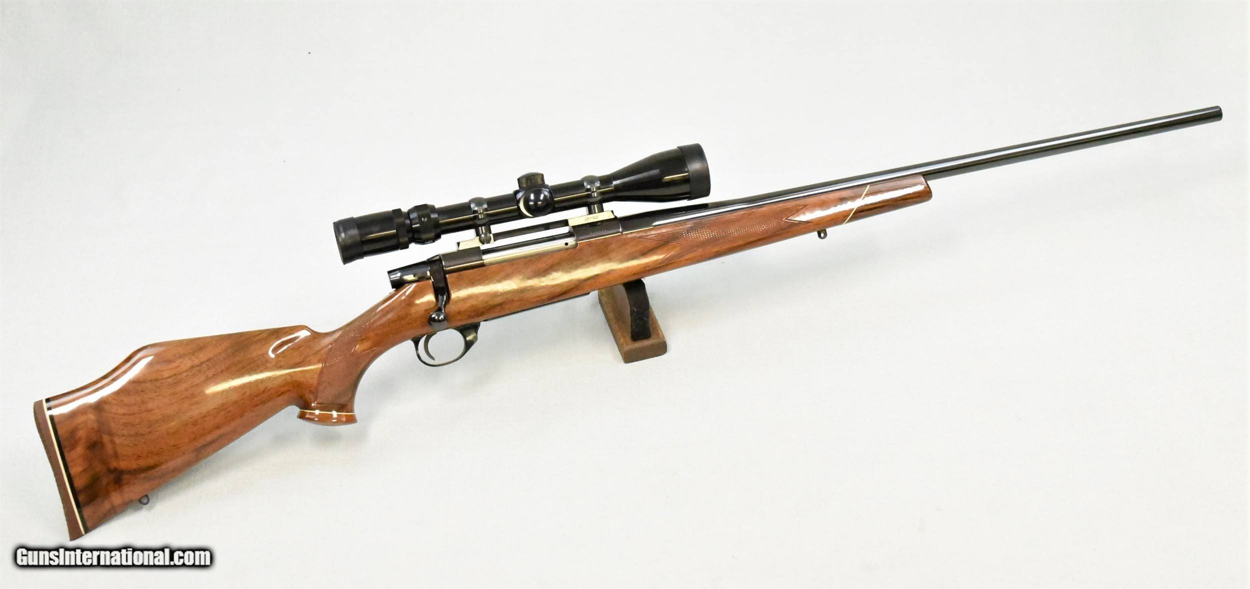 1970-84 Vintage Weatherby Vanguard Rifle in .300 Winchester Magnum w ...