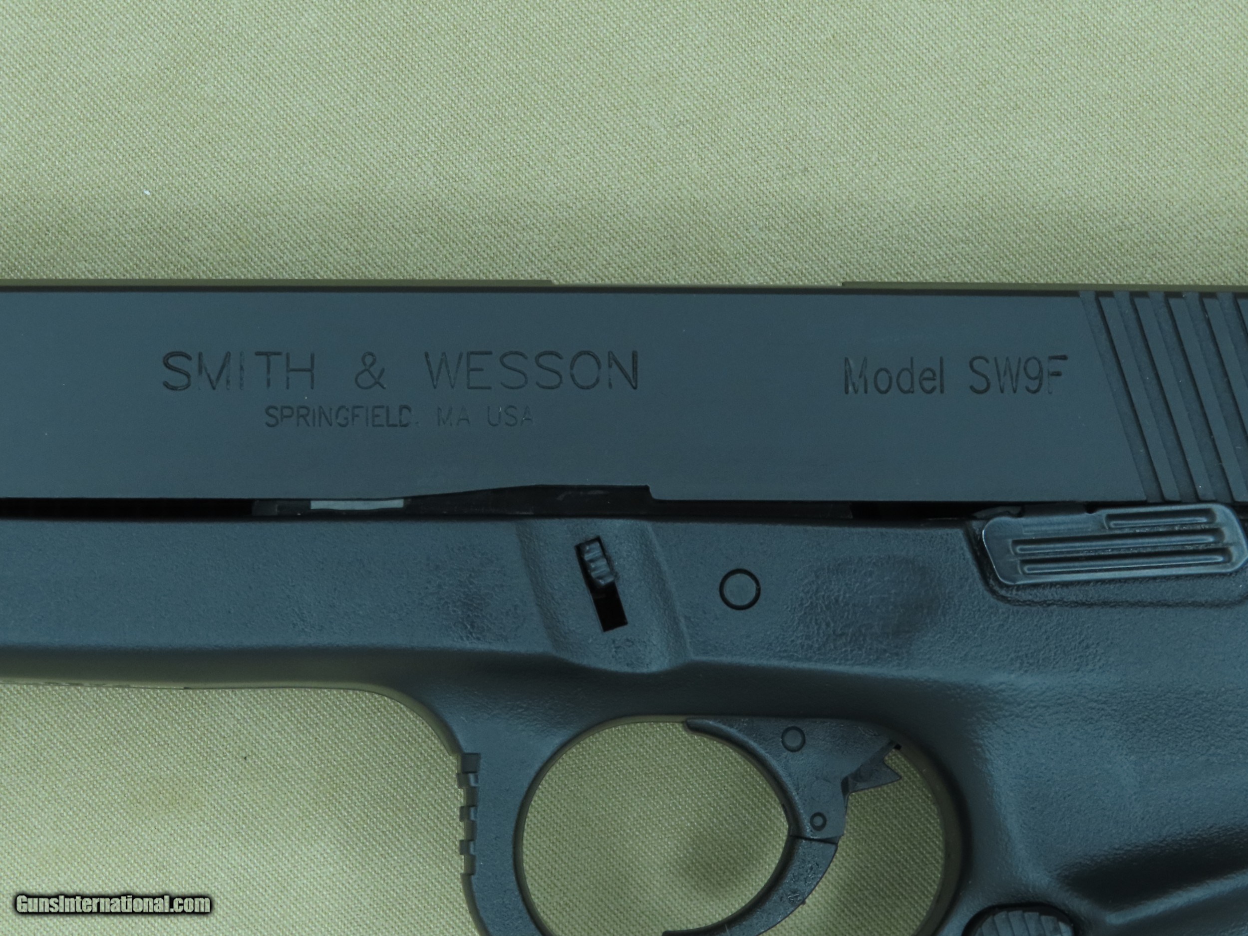 1995 Smith & Wesson Model SW9F 9mm Pistol w/ Box, Manual, Extra Mag ...