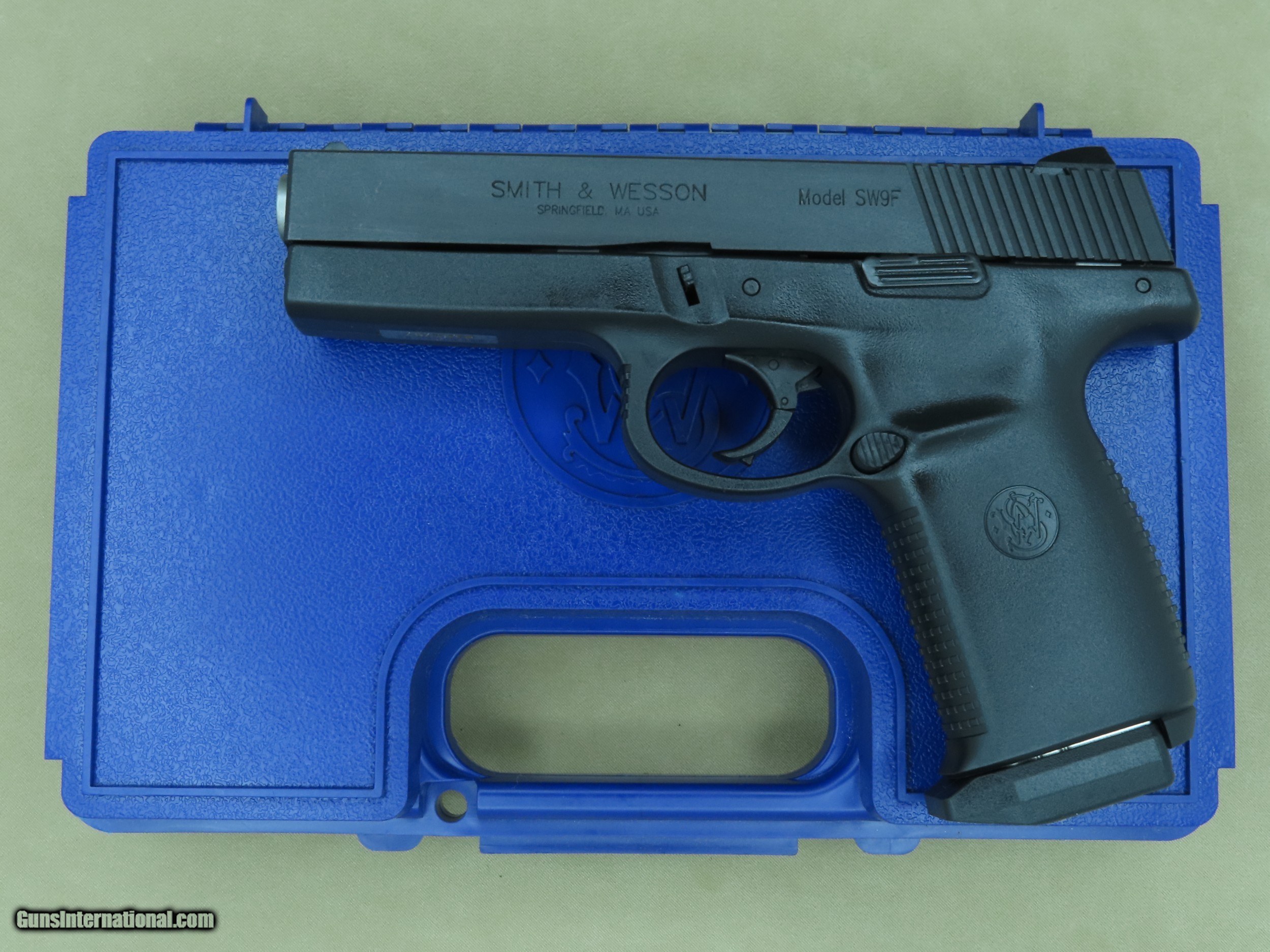 1995 Smith & Wesson Model SW9F 9mm Pistol w/ Box, Manual, Extra Mag ...