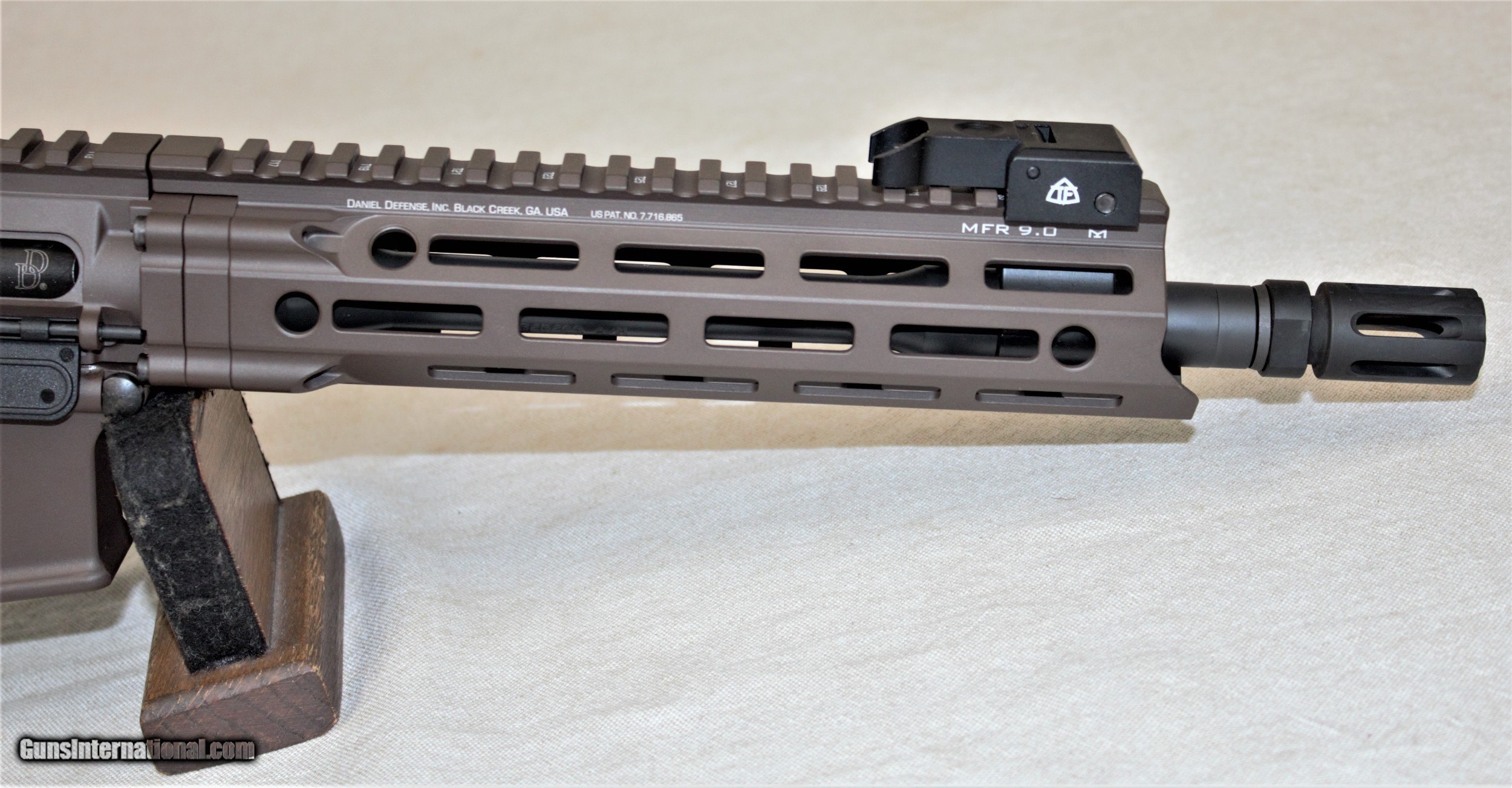 Daniel Defense DDM4 V7P chambered in 5.56mm w/ 10.3" Barrel ** Flip-Up ...