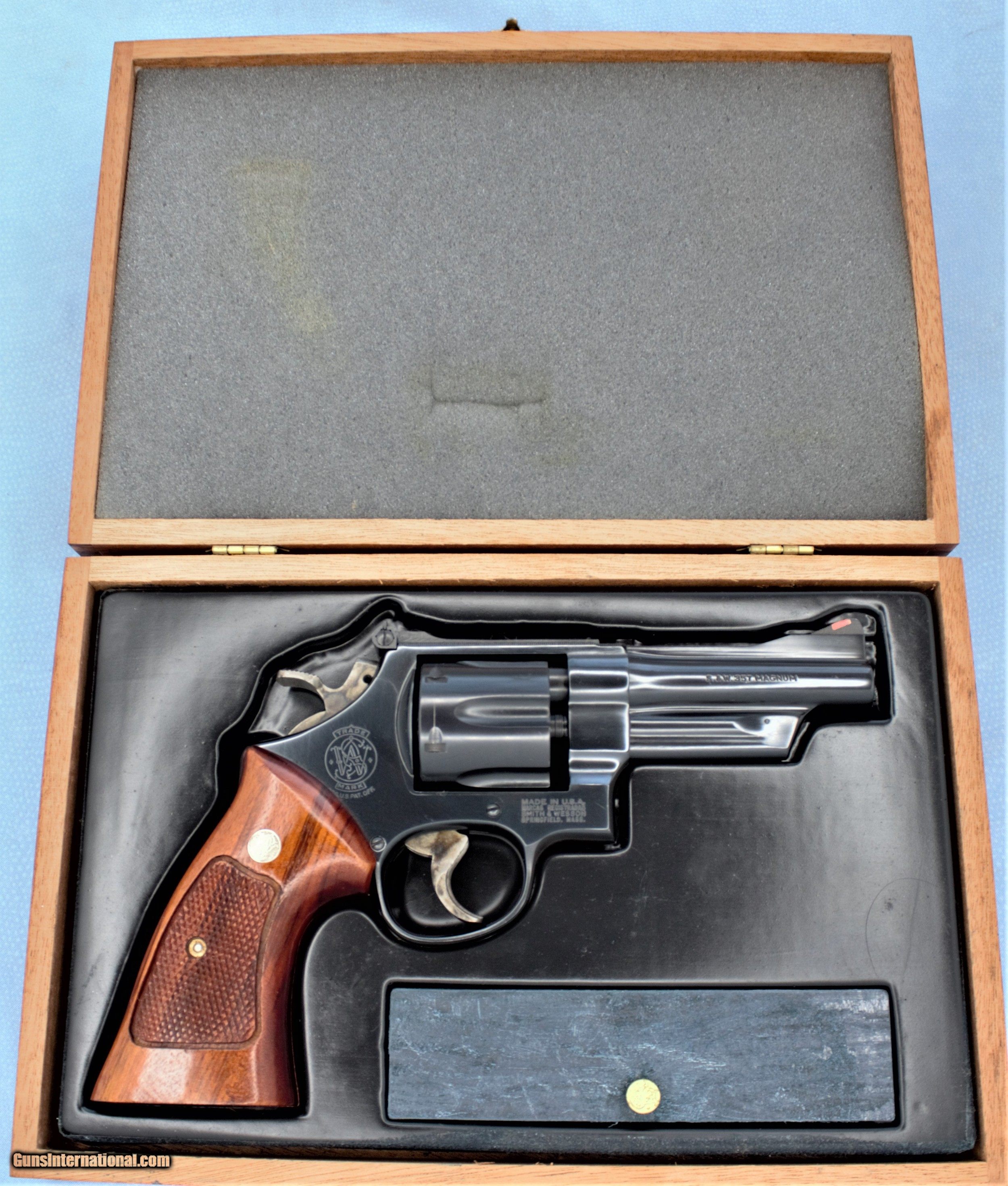 SMITH & WESSON MODEL 27-3 .357 MAG WITH WOOD PRESENTATION BOX ...