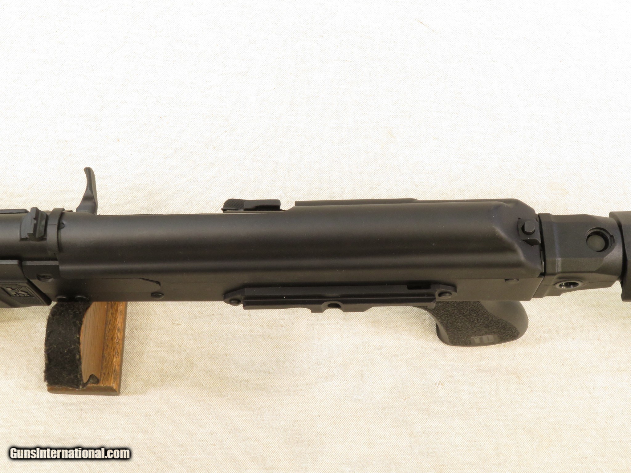 Kalashnikov USA KOMRAD Model KS-12, Semi Auto 12 Gauge Shotgun, AK ...