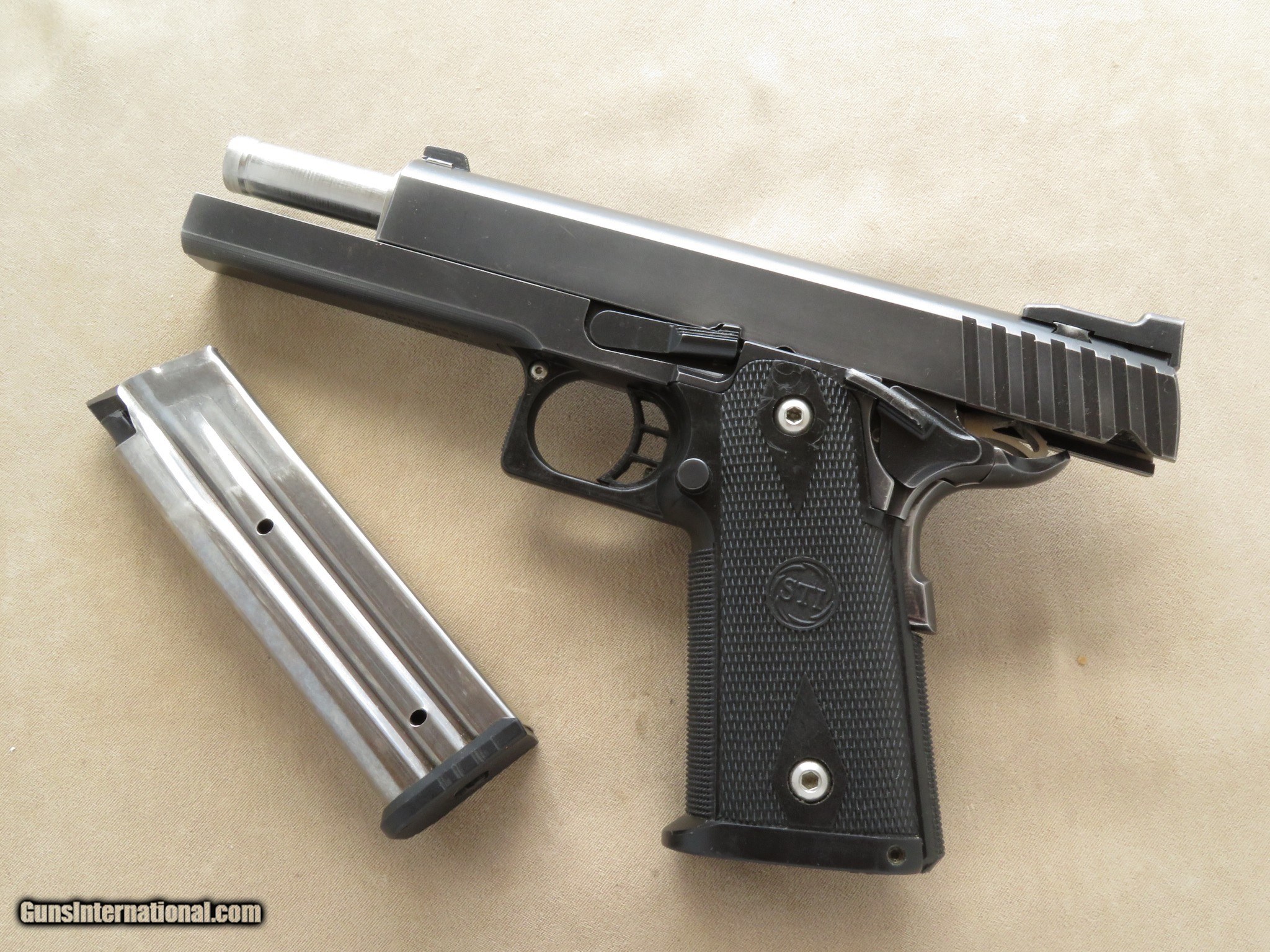**SOLD** Custom STI Model 2011 .40 S&W and 10MM Pistol **W/Extras**