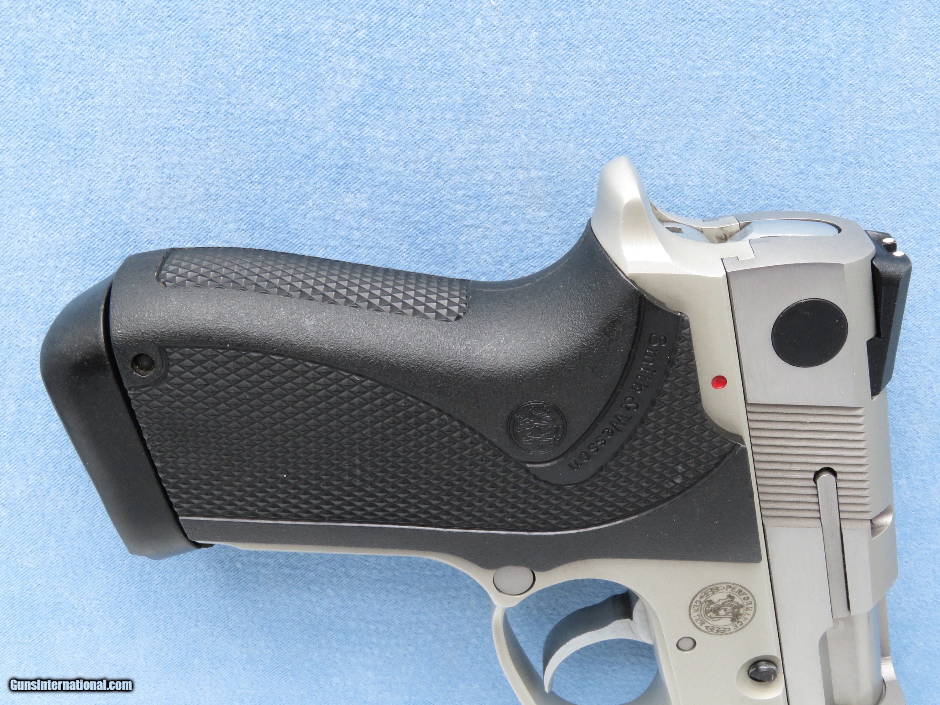 Smith & Wesson Model 4006 Performance Center "Shorty Forty", Cal. .40 S&W